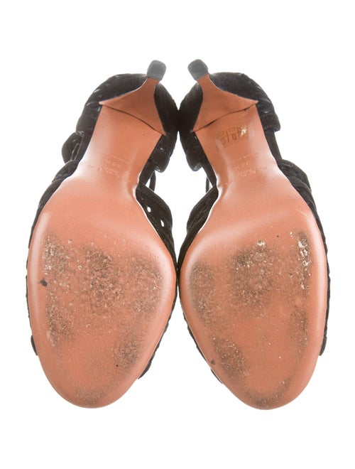 Alaïa Pumps - Shoes - AL223317 | The RealReal