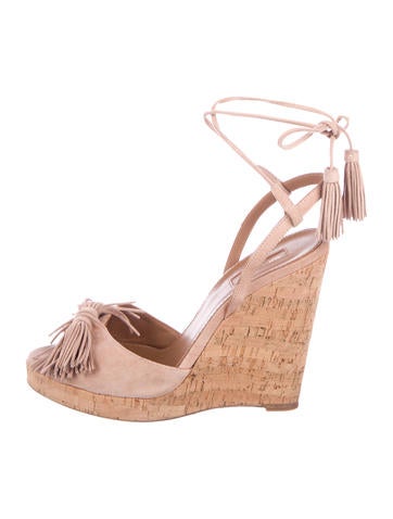 pink shoes | The RealReal