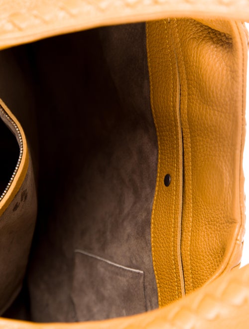 Bottega Veneta Cervo Hobo - Handbags - BOT53026 | The RealReal