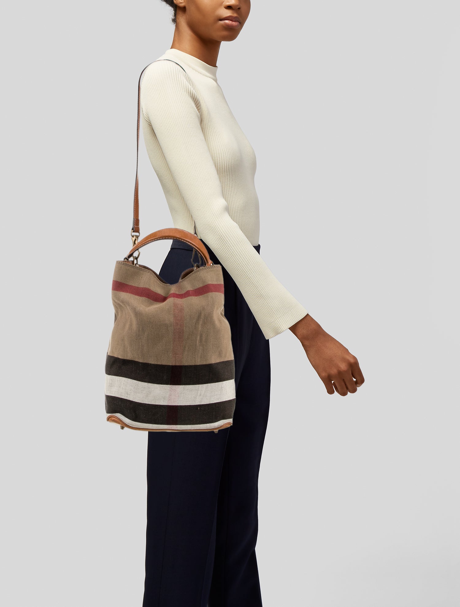 Chanel Quilted Bucket Bag - Pink Bucket Bags, Handbags - CHA992382 ...