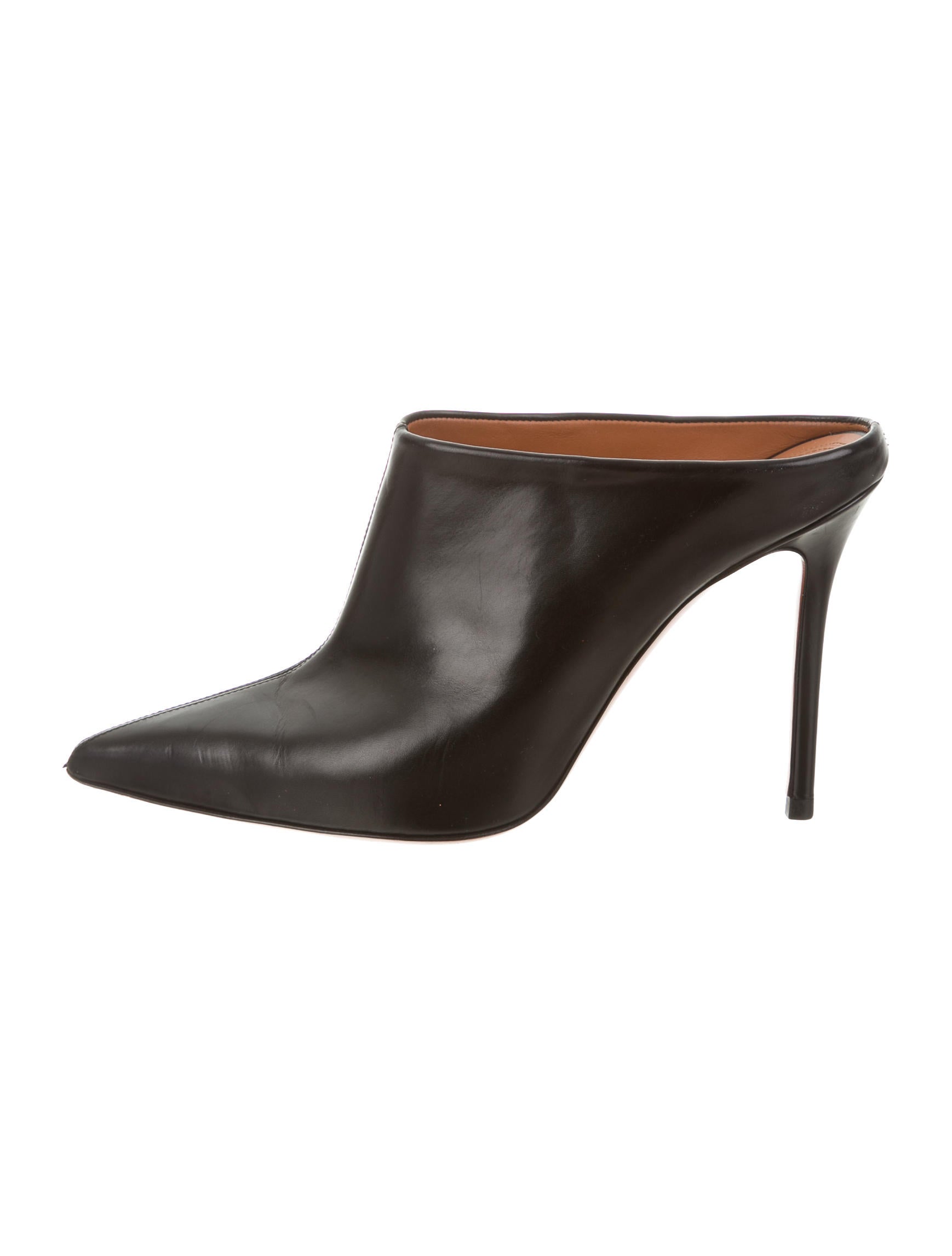 Celine Céline Leather Pointed-Toe Mules - Shoes - CEL48846 | The RealReal