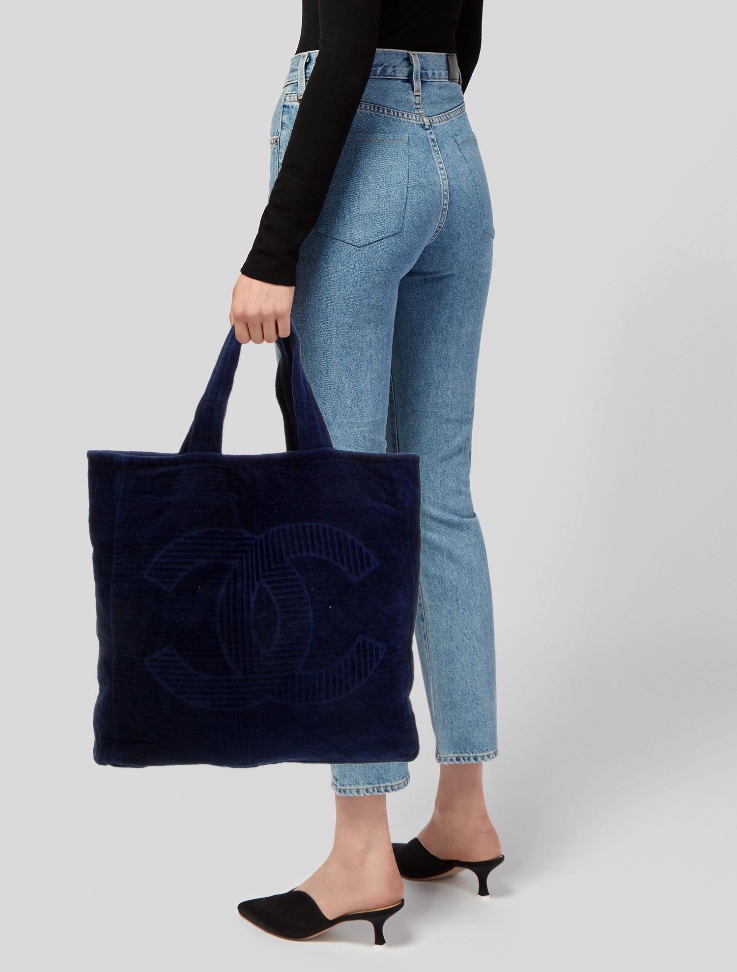 Chanel CC Beach Tote - Blue Totes, Handbags - CHA1002781 | The RealReal