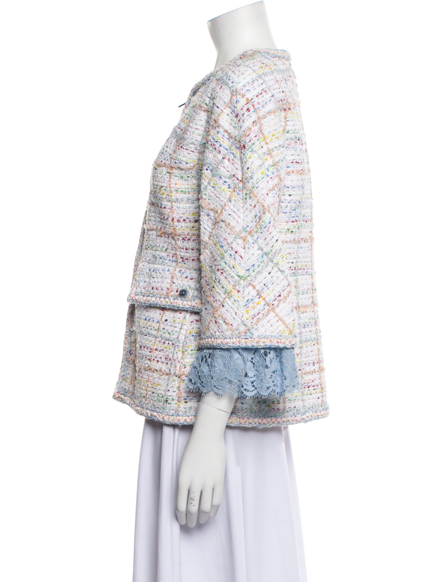 Chanel 2017 Tweed Pattern Blazer - Metallic Jackets, Clothing ...