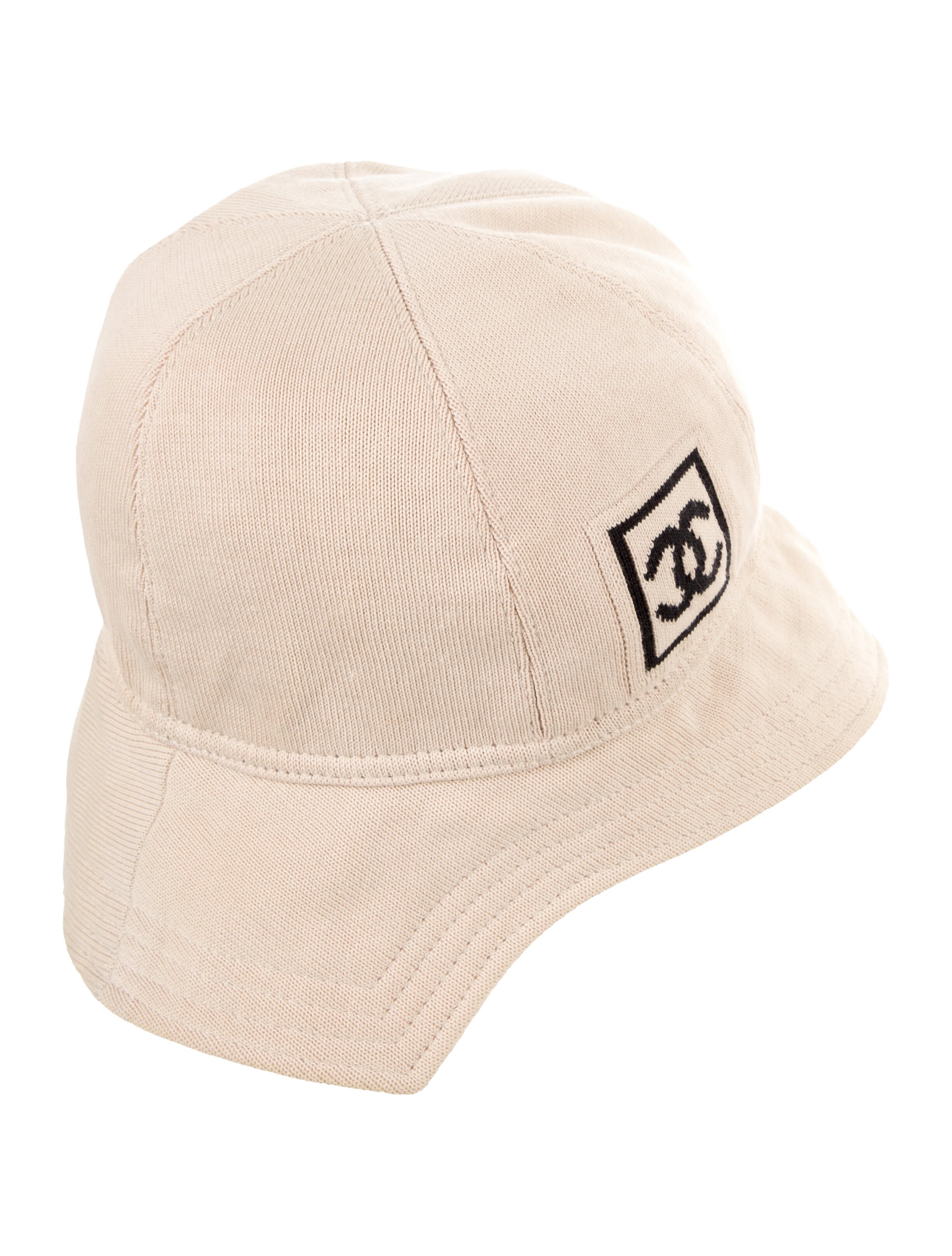 Chanel Interlocking CC Bucket Hat - Neutrals Hats, Accessories ...