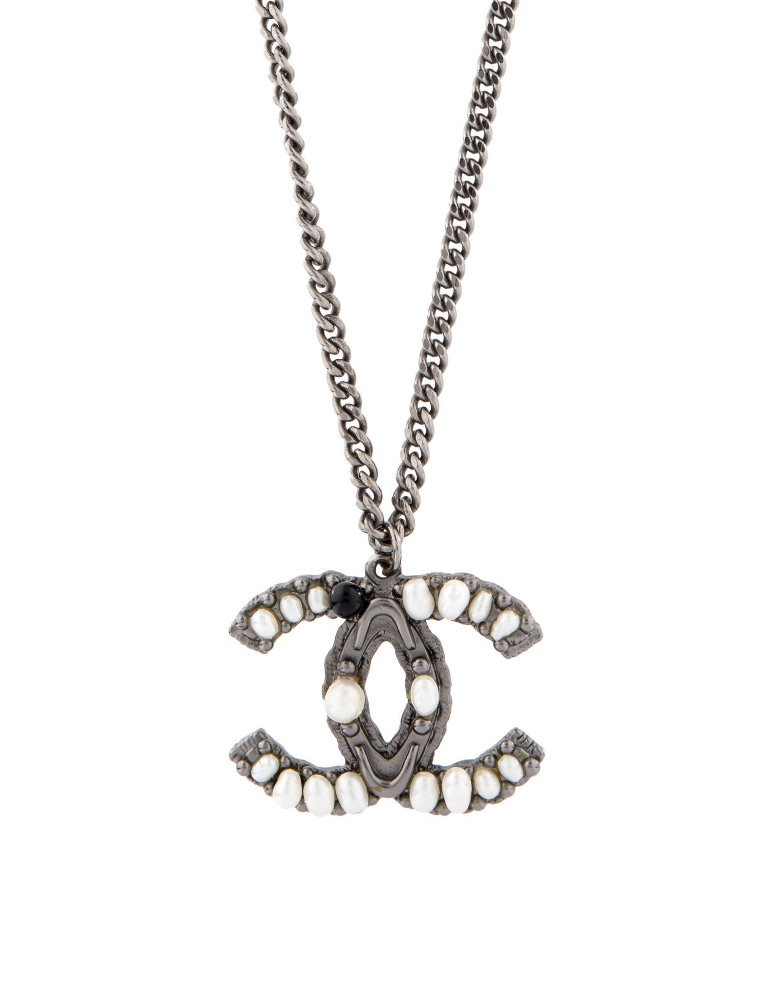 Chanel Pearl & Resin CC Logo Pendant Necklace - Black, Ruthenium-Plated ...