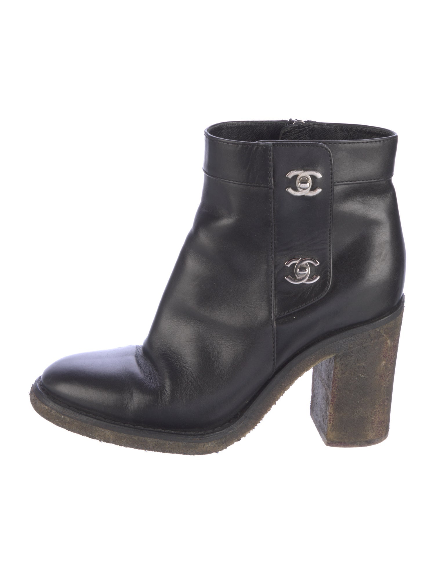 Chanel Interlocking CC Logo Leather Boots - Black Boots, Shoes ...