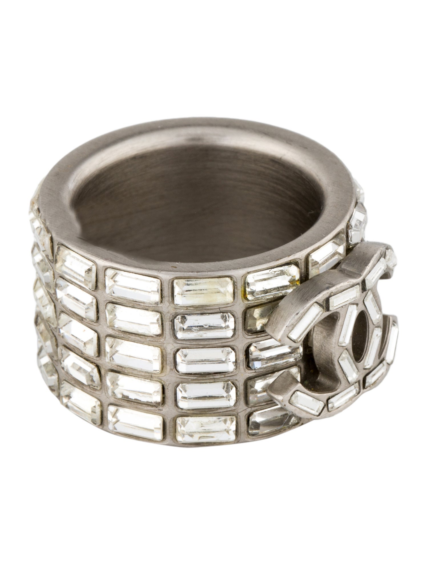Chanel Strass CC Logo Ring - Palladium-Plated Band, Rings - CHA1091877 ...
