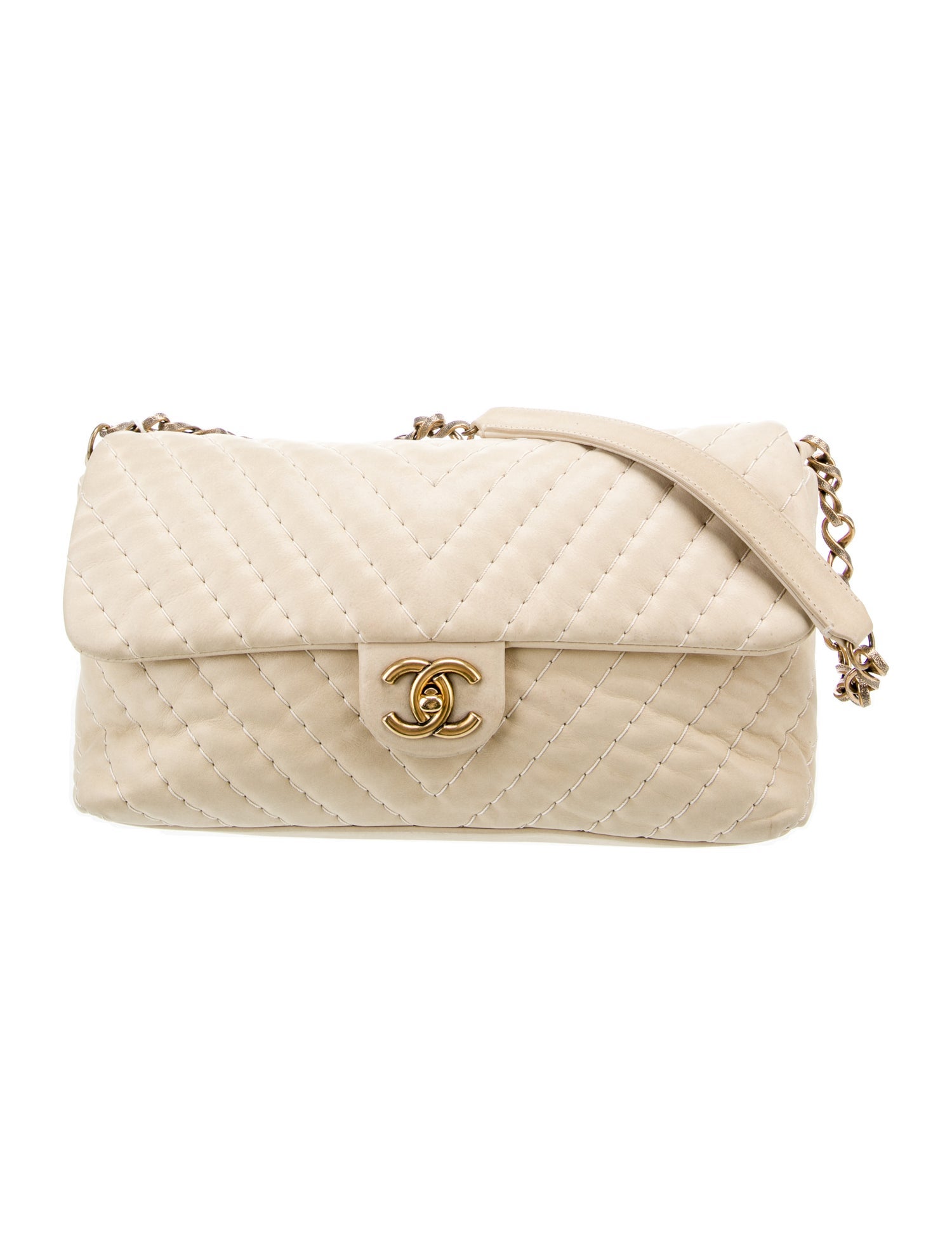 Chanel Surpique Chevron Flap Bag - Shoulder Bags, Handbags | The RealReal