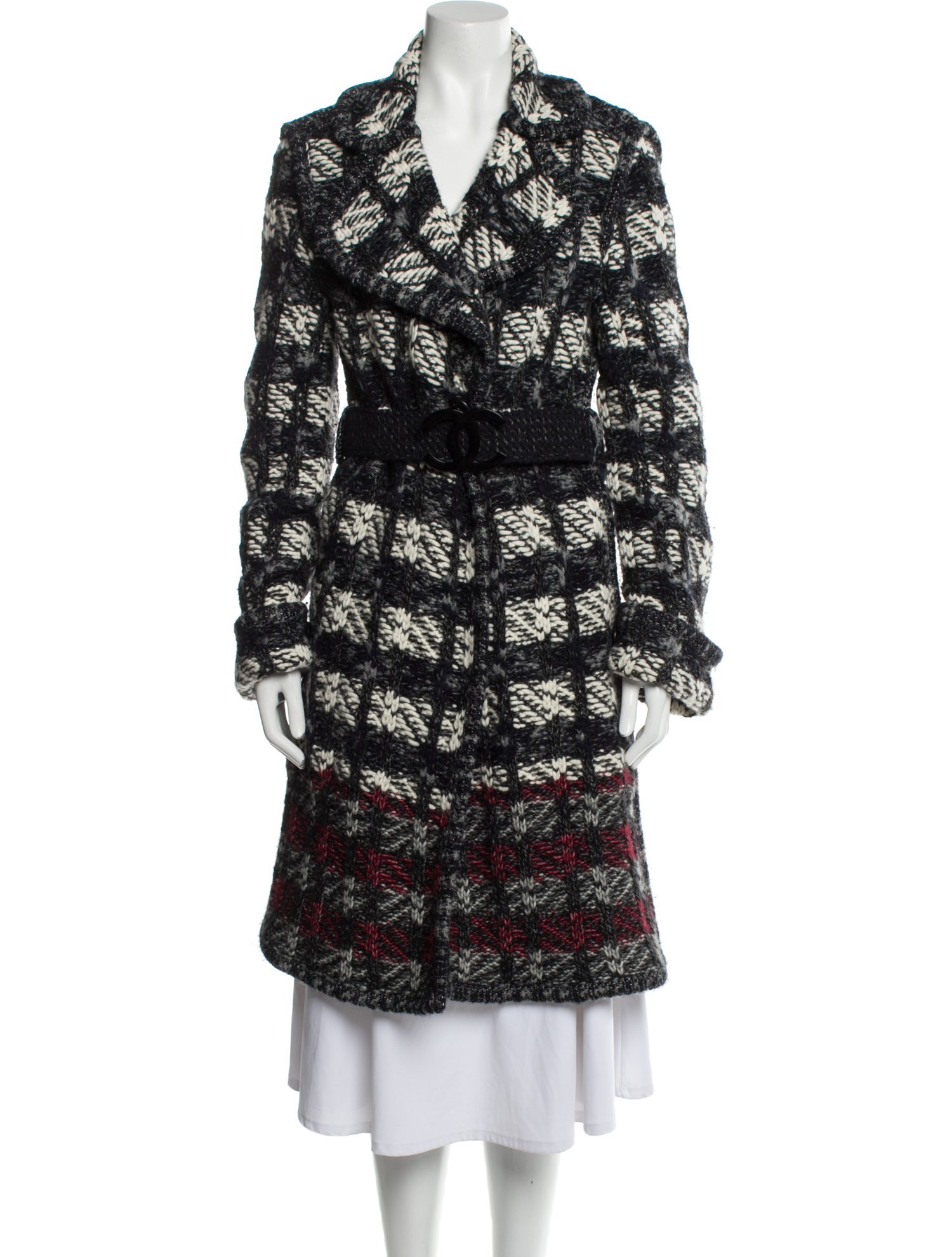 Chanel 2017 Tweed Pattern Coat - Black Coats, Clothing - CHA1145221 ...