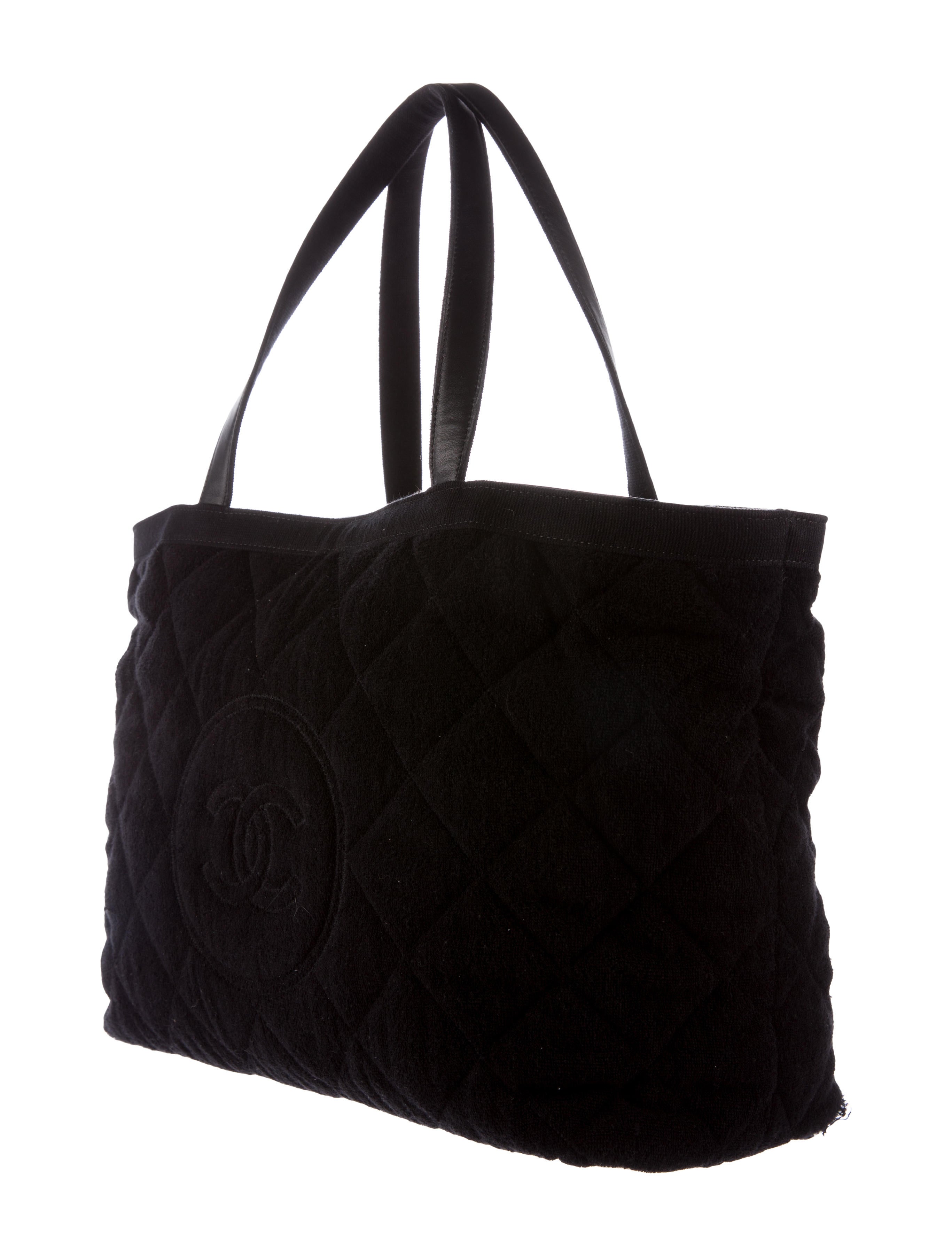 Chanel CC Beach Tote Set - Handbags - CHA119084 | The RealReal