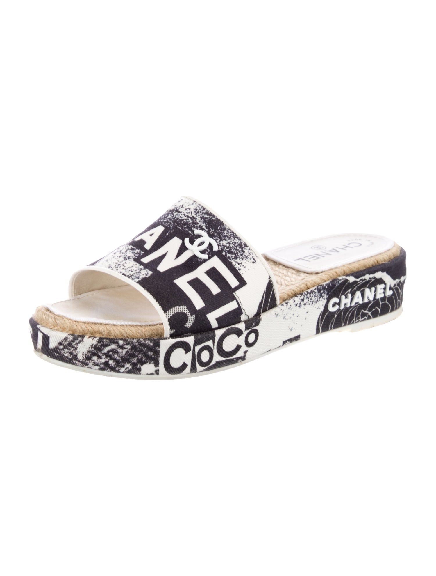 Chanel 2020 Interlocking CC Logo Slides - Blue Sandals, Shoes ...