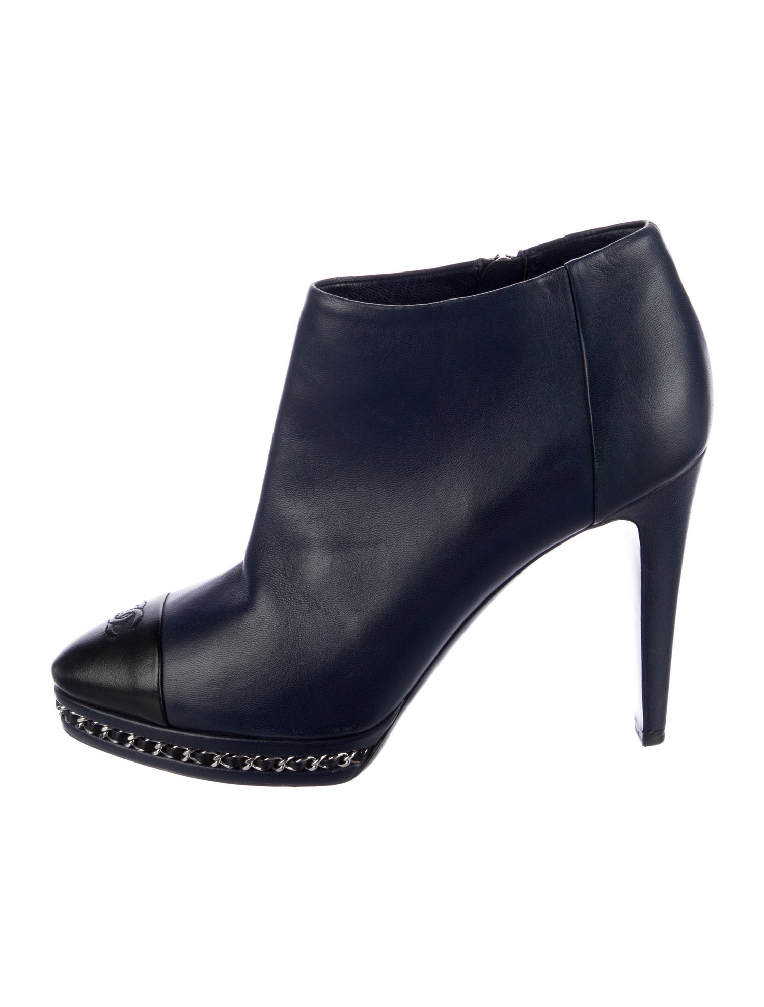 Chanel Interlocking CC Logo Leather Pumps - Blue Pumps, Shoes ...