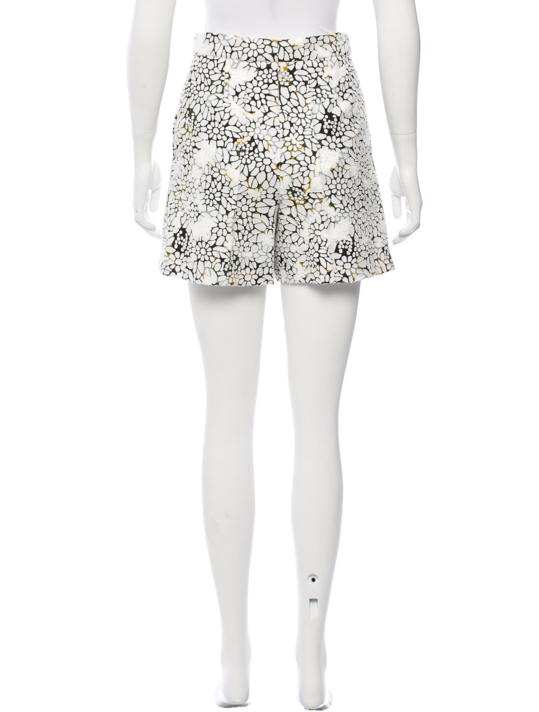 Chanel Spring 2015 Shorts - Clothing - CHA141214 | The RealReal