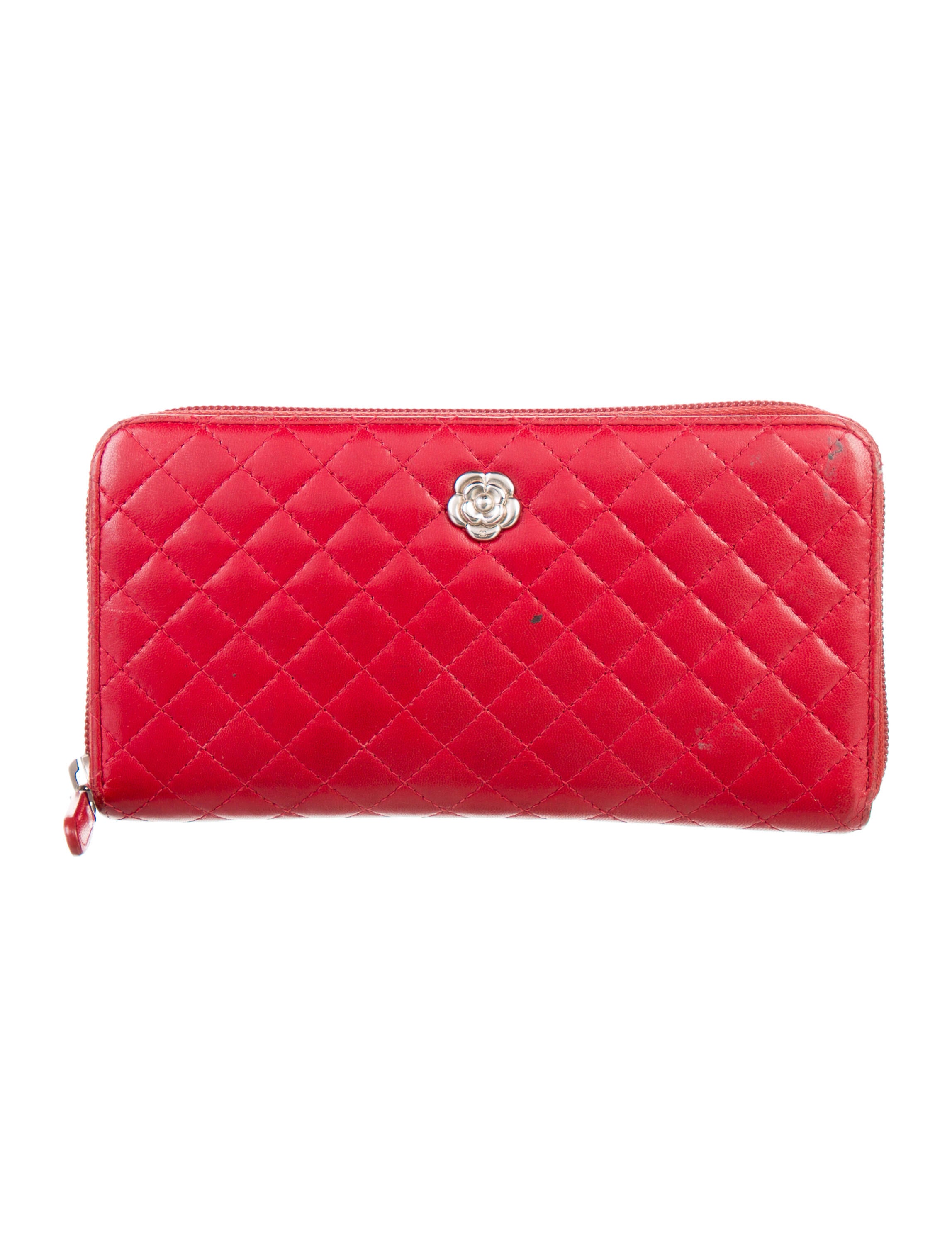 Chanel Interlocking CC Logo Lambskin Continental Wallet - Red Wallets ...