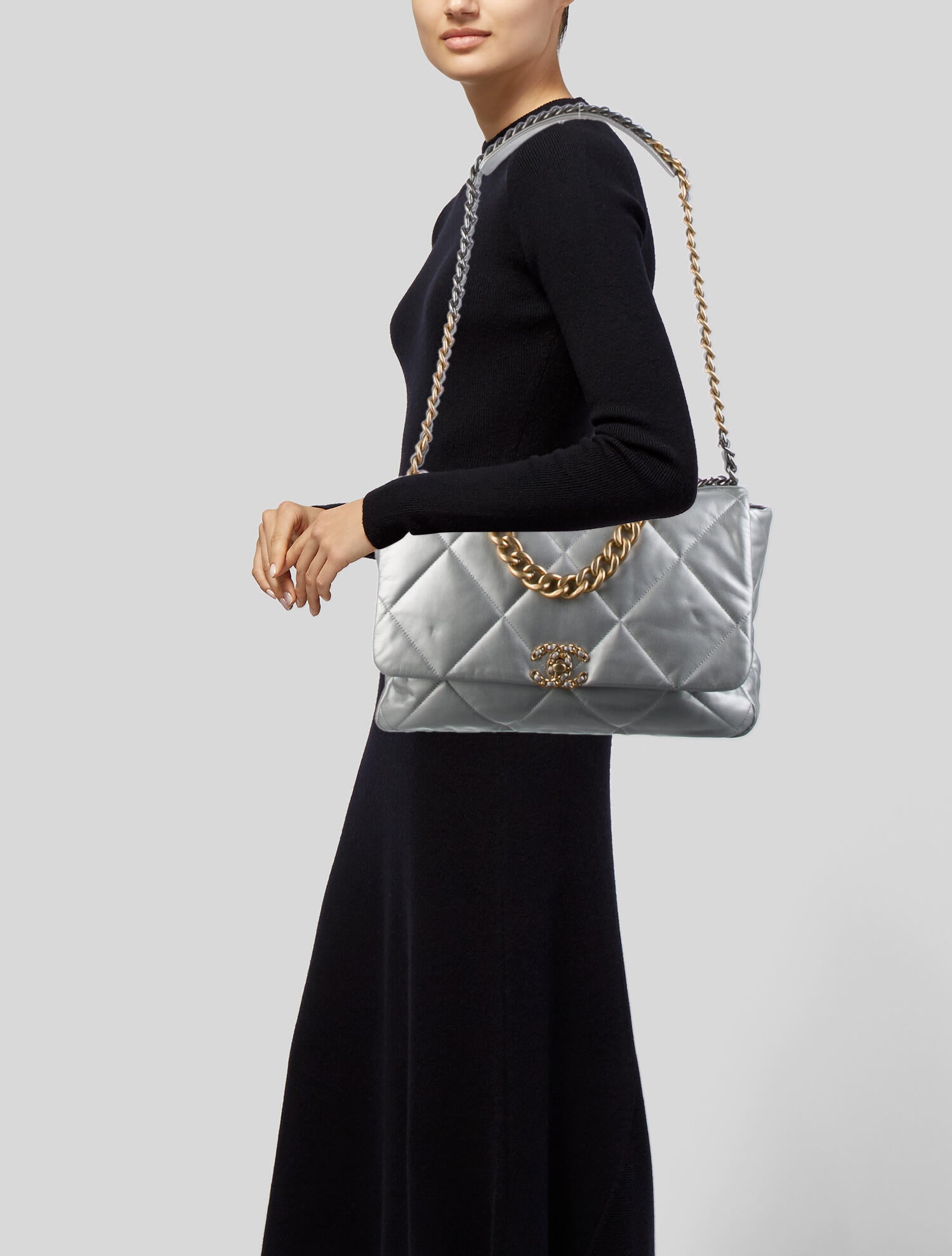 Chanel Maxi 19 Flap Bag - Silver Shoulder Bags, Handbags - CHA778075 ...