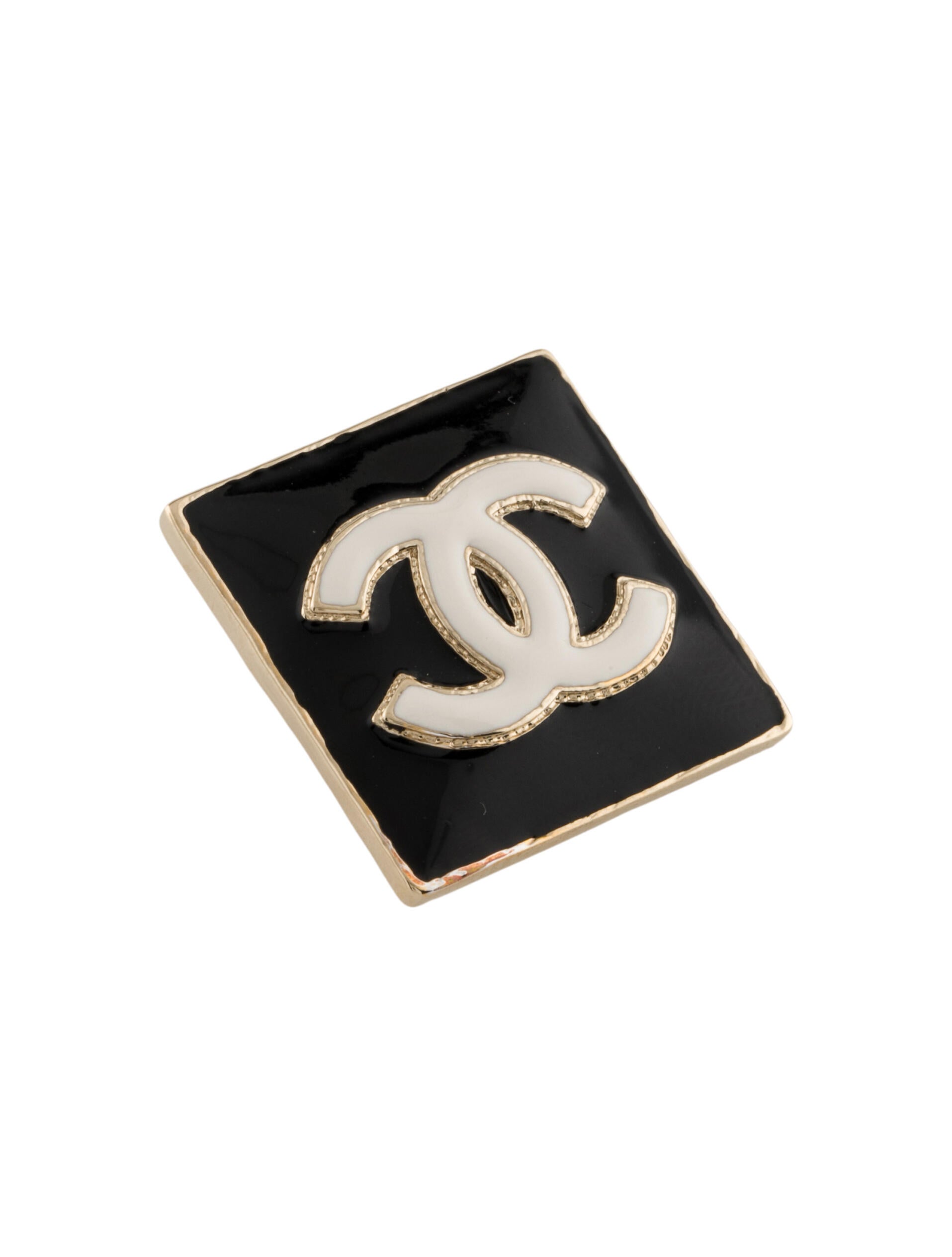 Chanel 2022 Enamel CC Brooch Pin - Gold-Plated Pin, Brooches ...