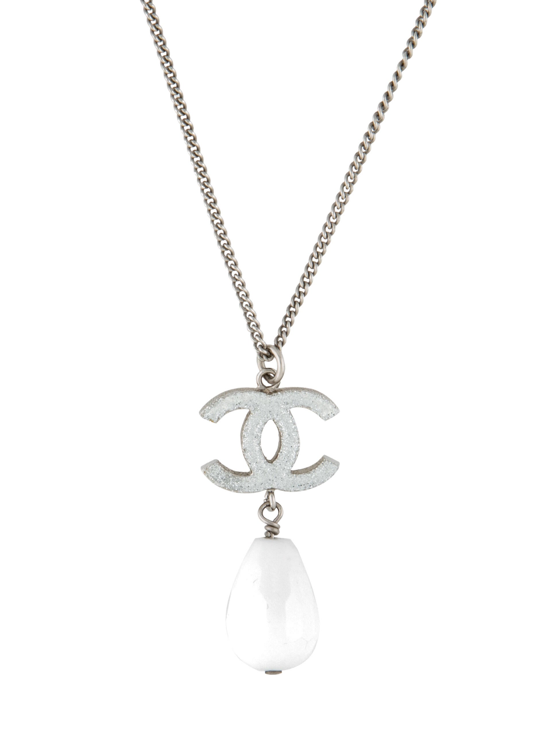 Chanel CC Pendant Necklace - Gold-Tone Metal Pendant Necklace ...