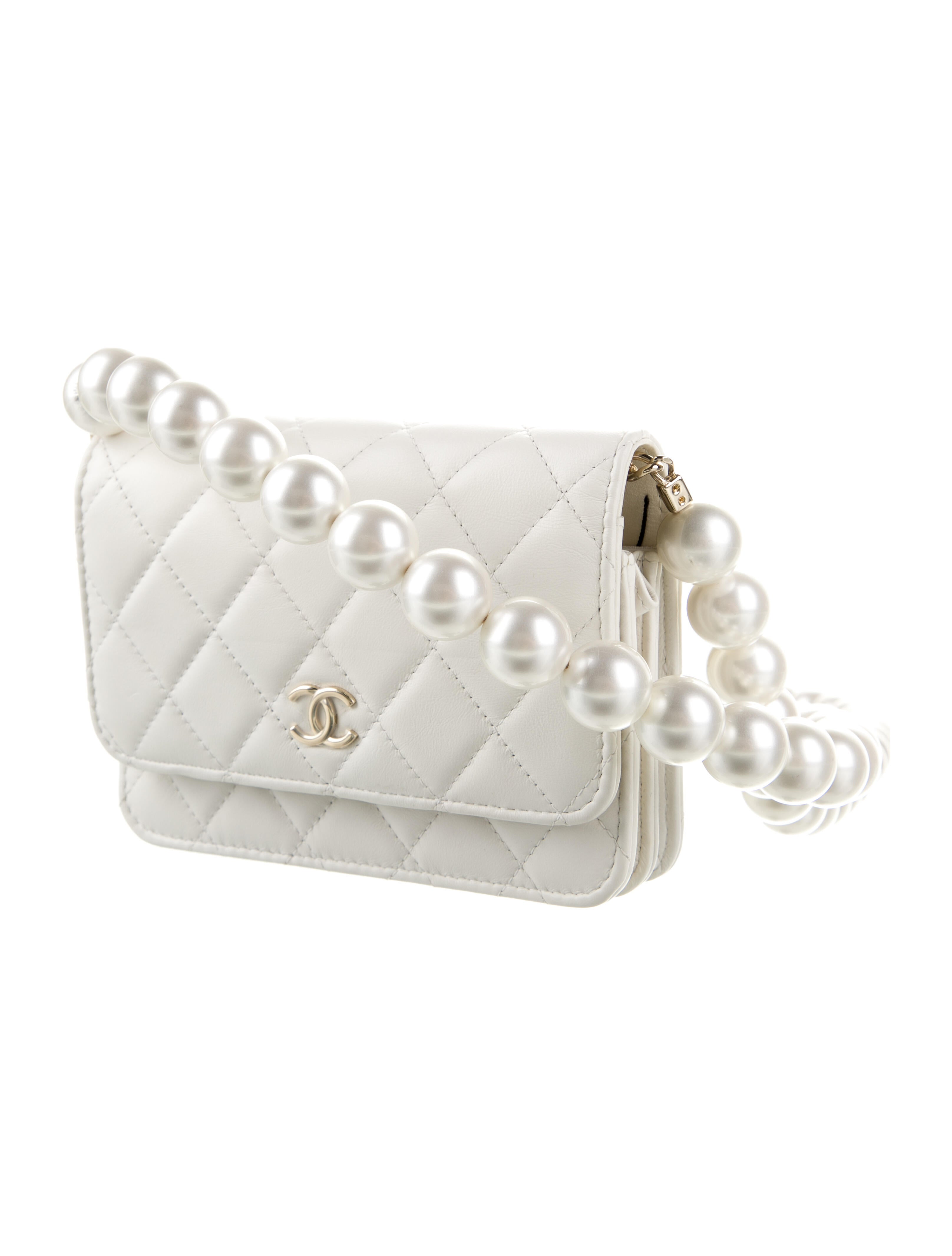 Chanel Mini Pearl Wallet On Chain - White Crossbody Bags, Handbags ...