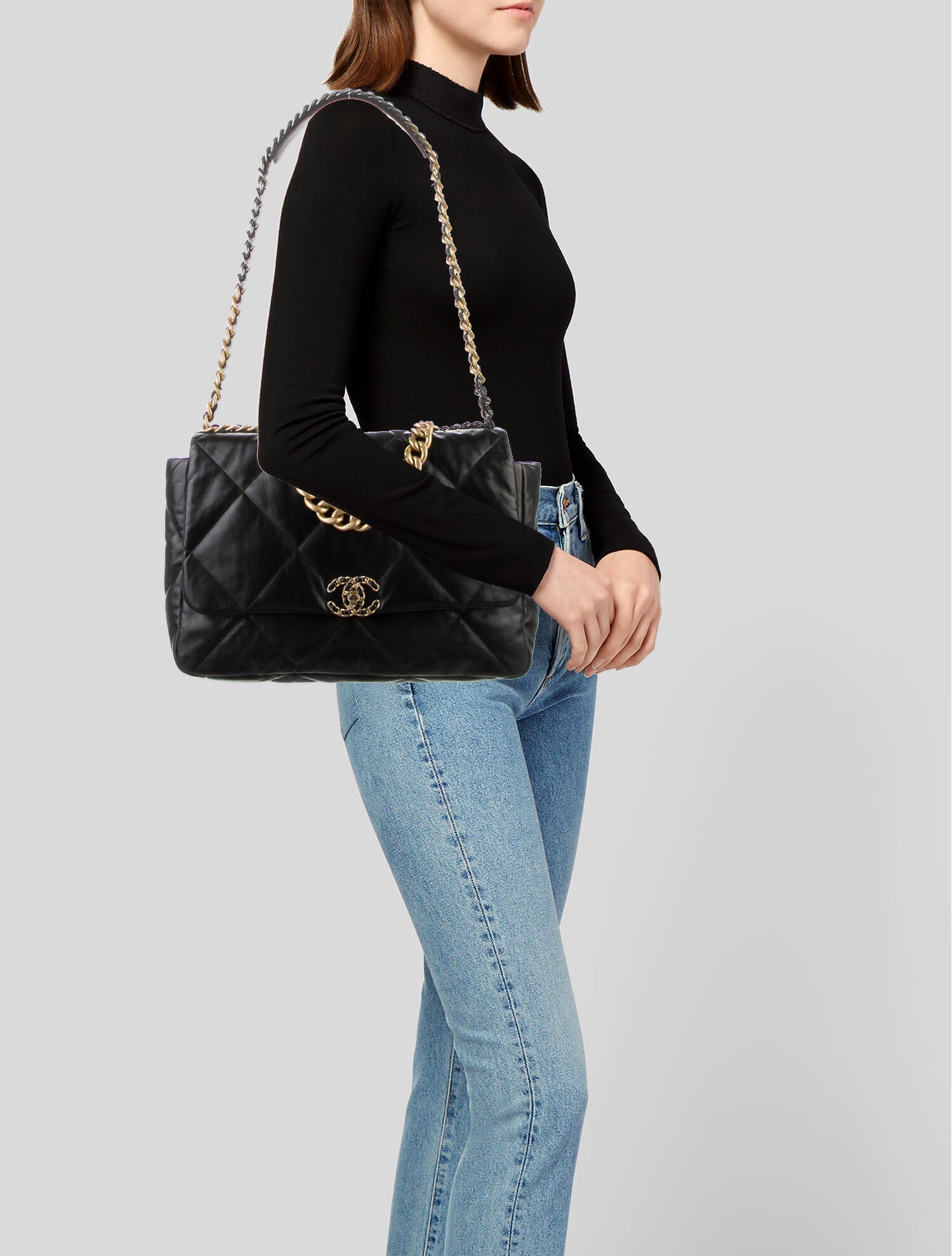 Chanel Maxi 19 Flap Shoulder Bag - Black Shoulder Bags, Handbags - CHA849353 | The RealReal