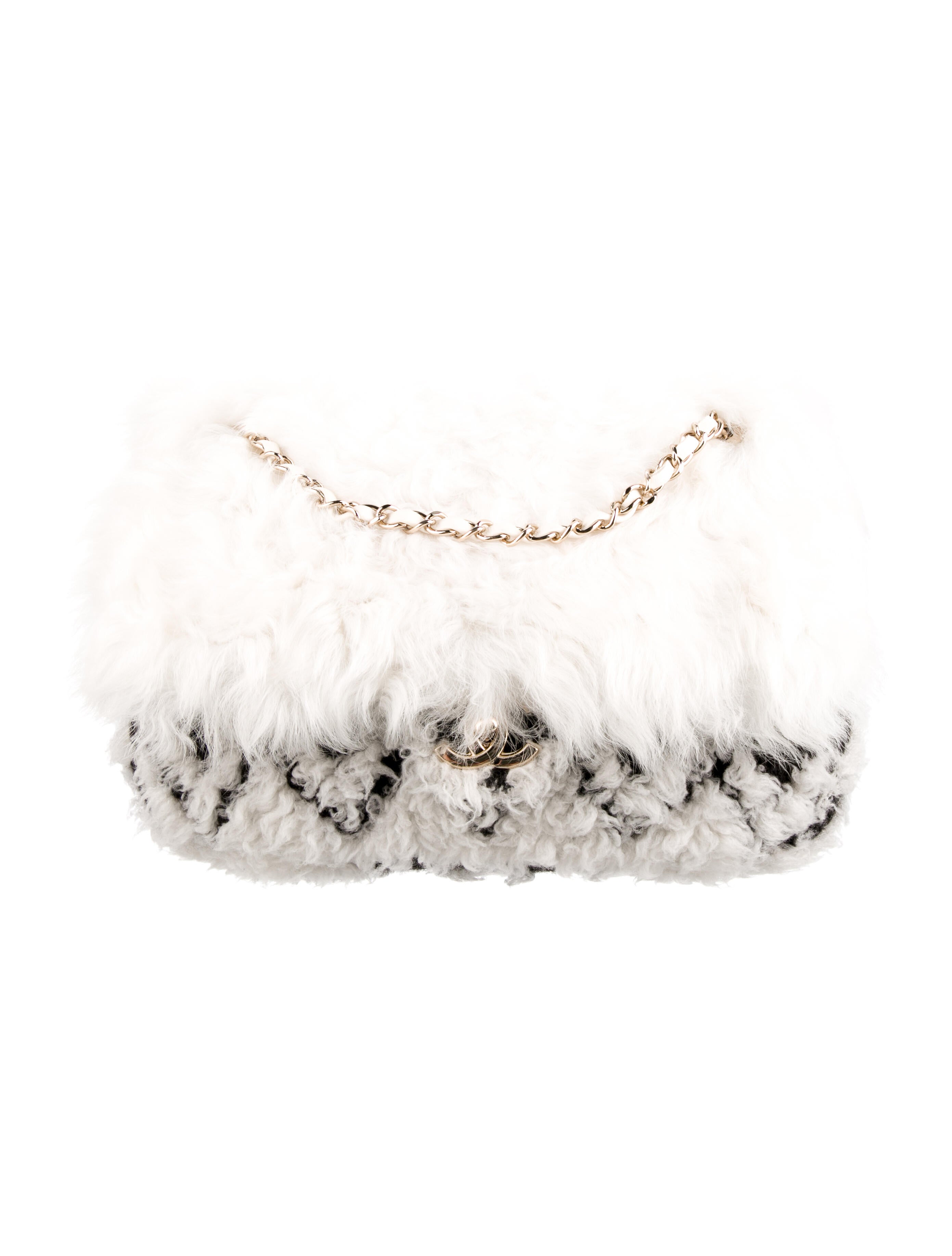 Chanel 2018 Shearling Handpocket Bag - Grey Shoulder Bags, Handbags ...