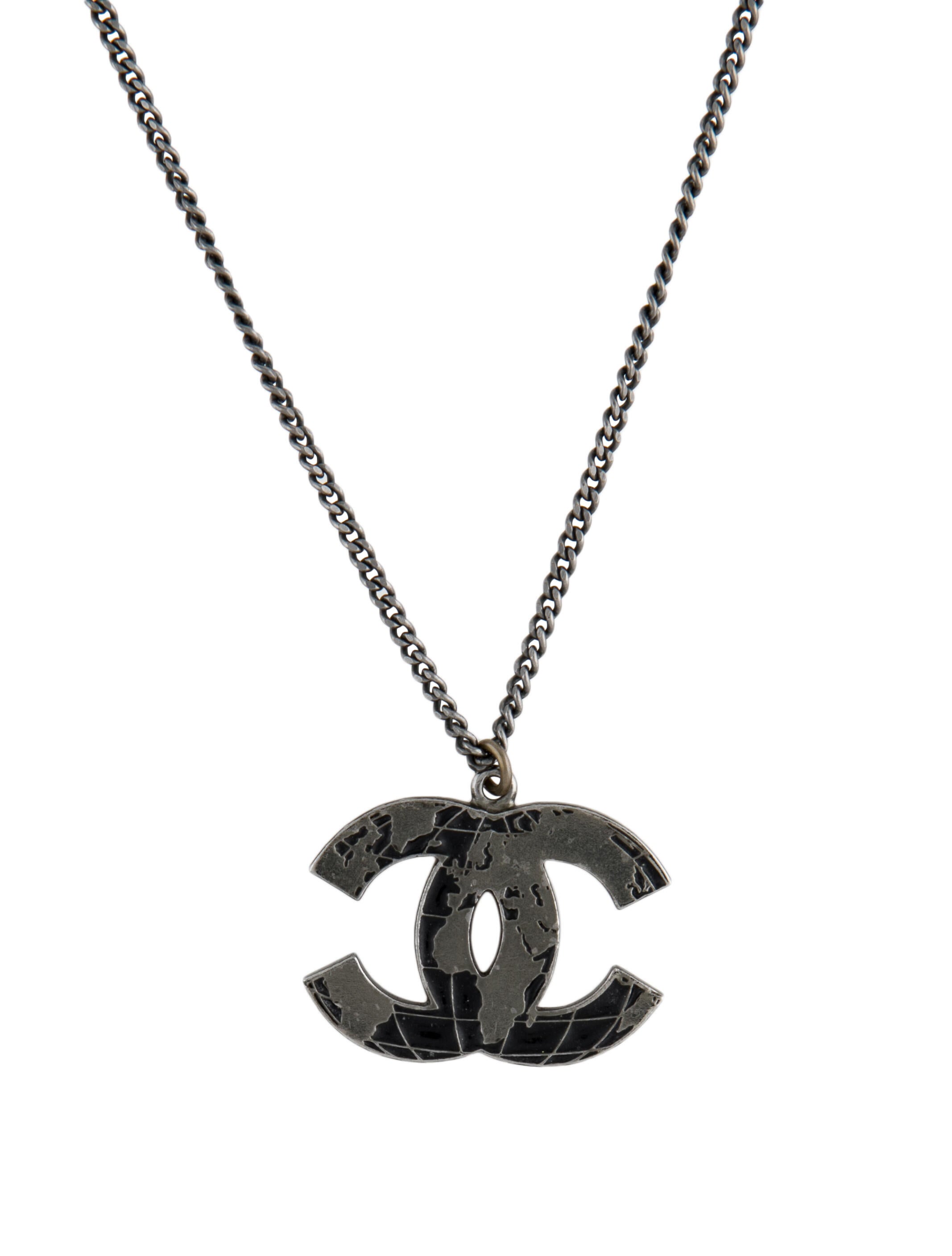 Chanel 2022 Leather CC Pendant Necklace - Black, Gold-Plated Pendant ...