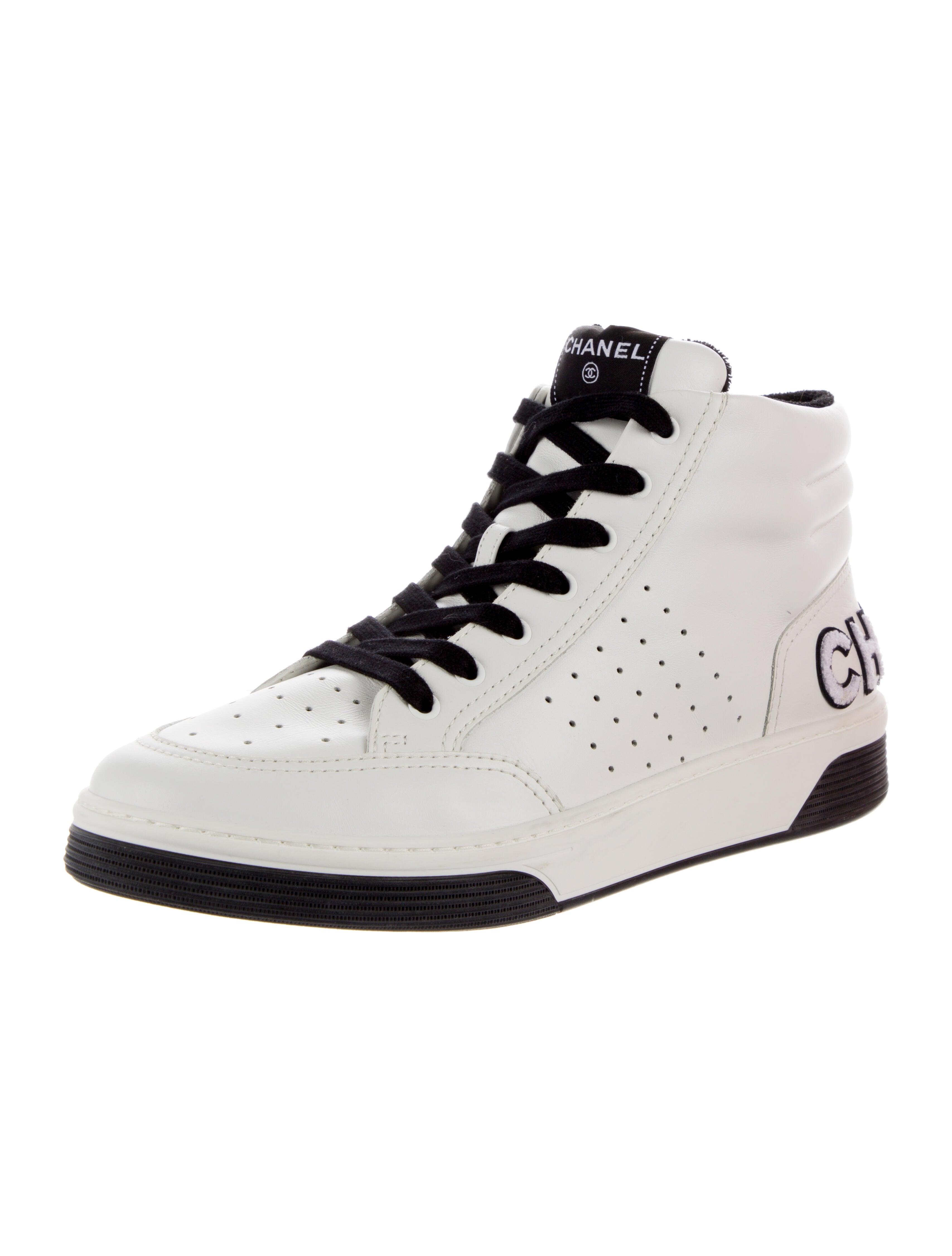 Chanel Interlocking CC Logo Leather Sneakers - White Sneakers, Shoes ...