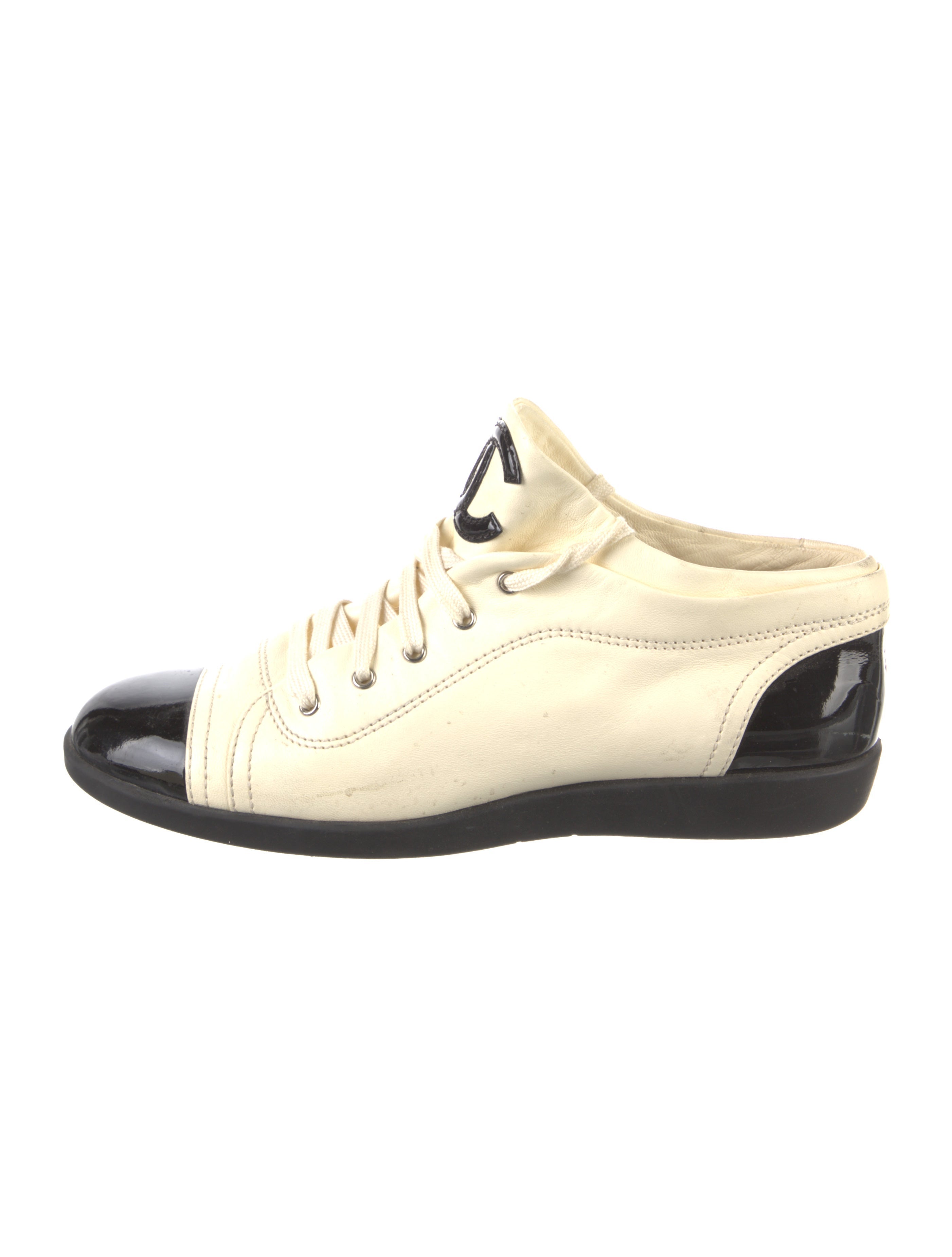 Chanel Interlocking CC Logo Leather Sneakers - Neutrals Sneakers, Shoes ...