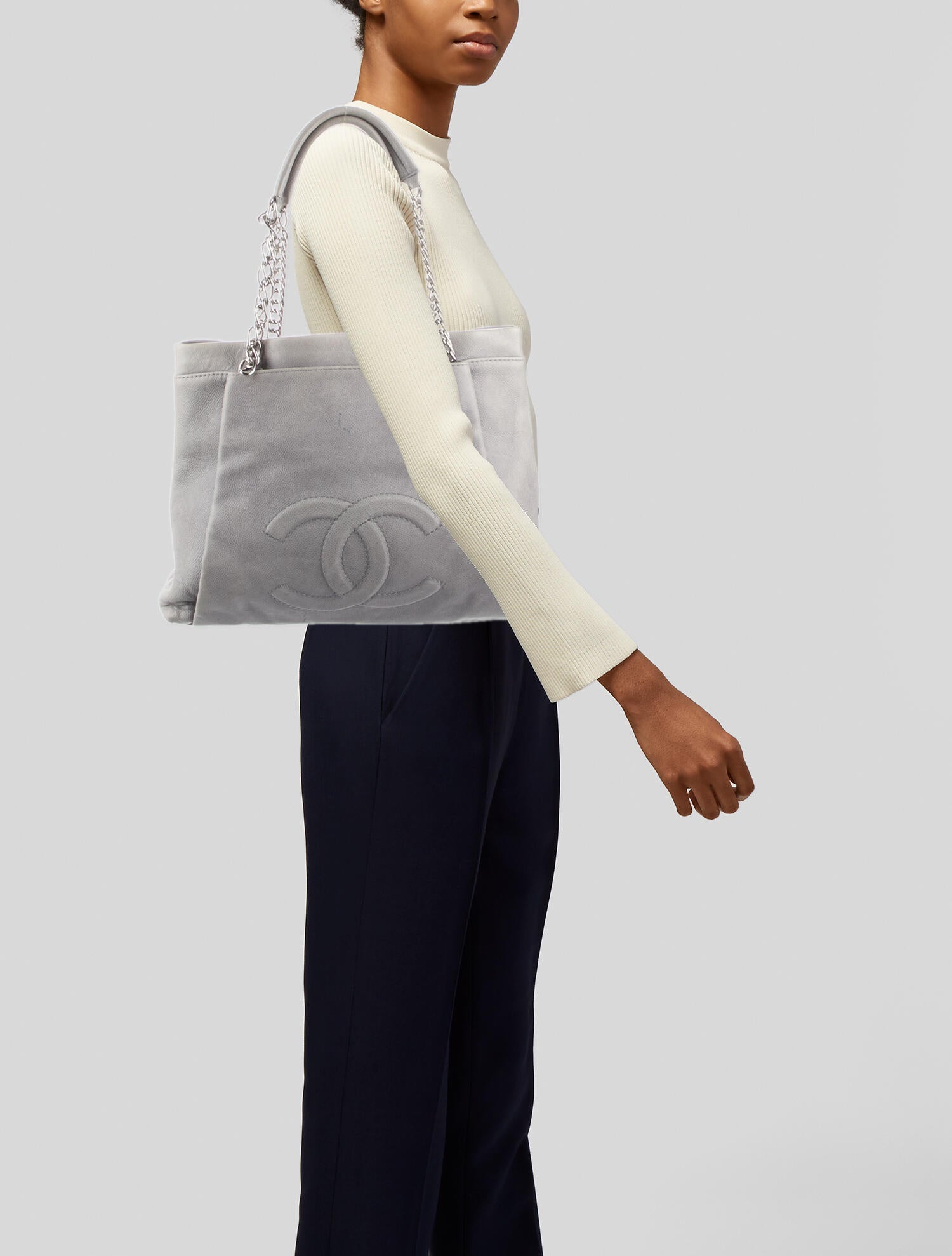 Chanel Luxe Ligne Tote - Gold Totes, Handbags - CHA1003309 | The RealReal