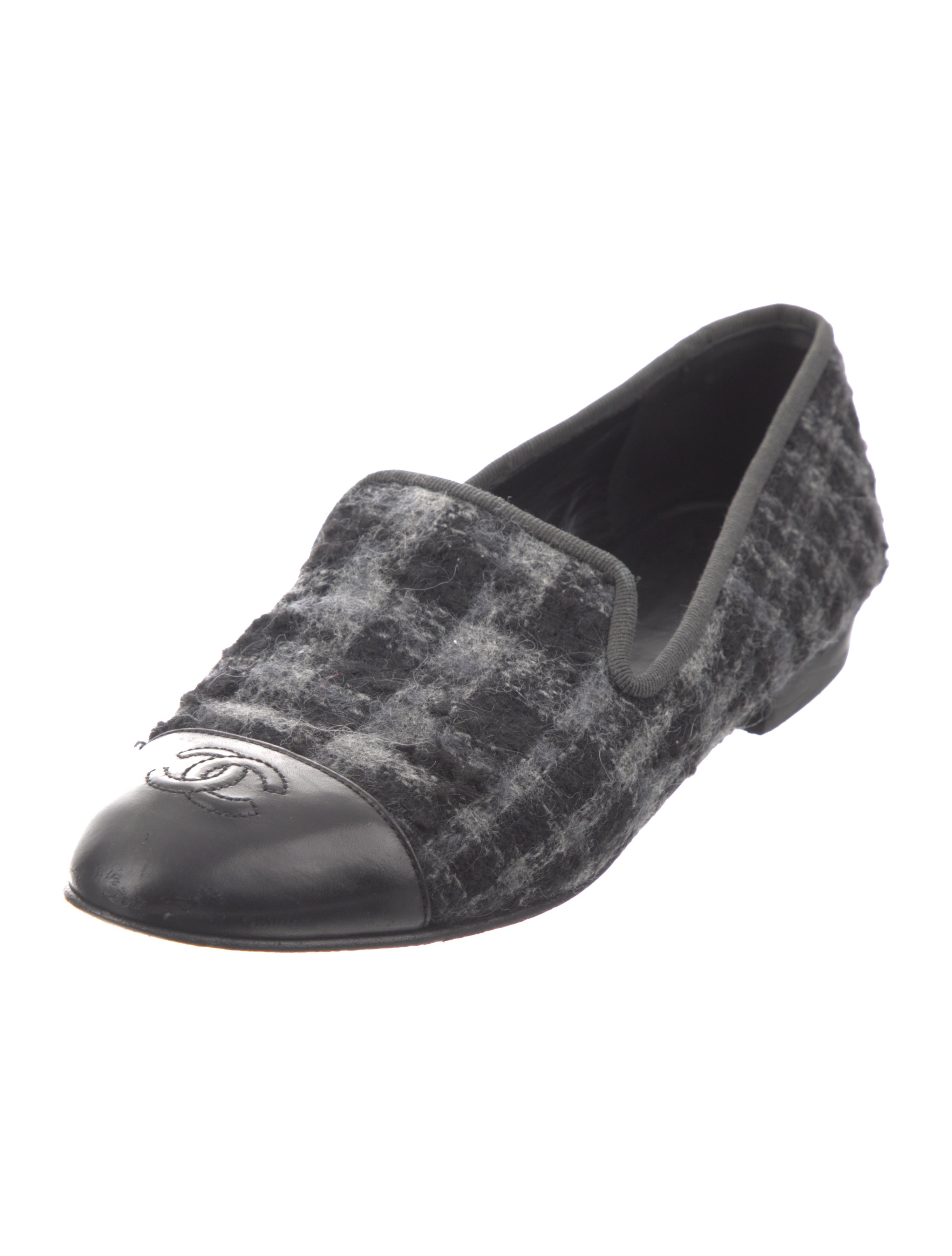 Chanel Flannel Cap-Toe Flats - Grey Flats, Shoes - CHA191897 | The RealReal