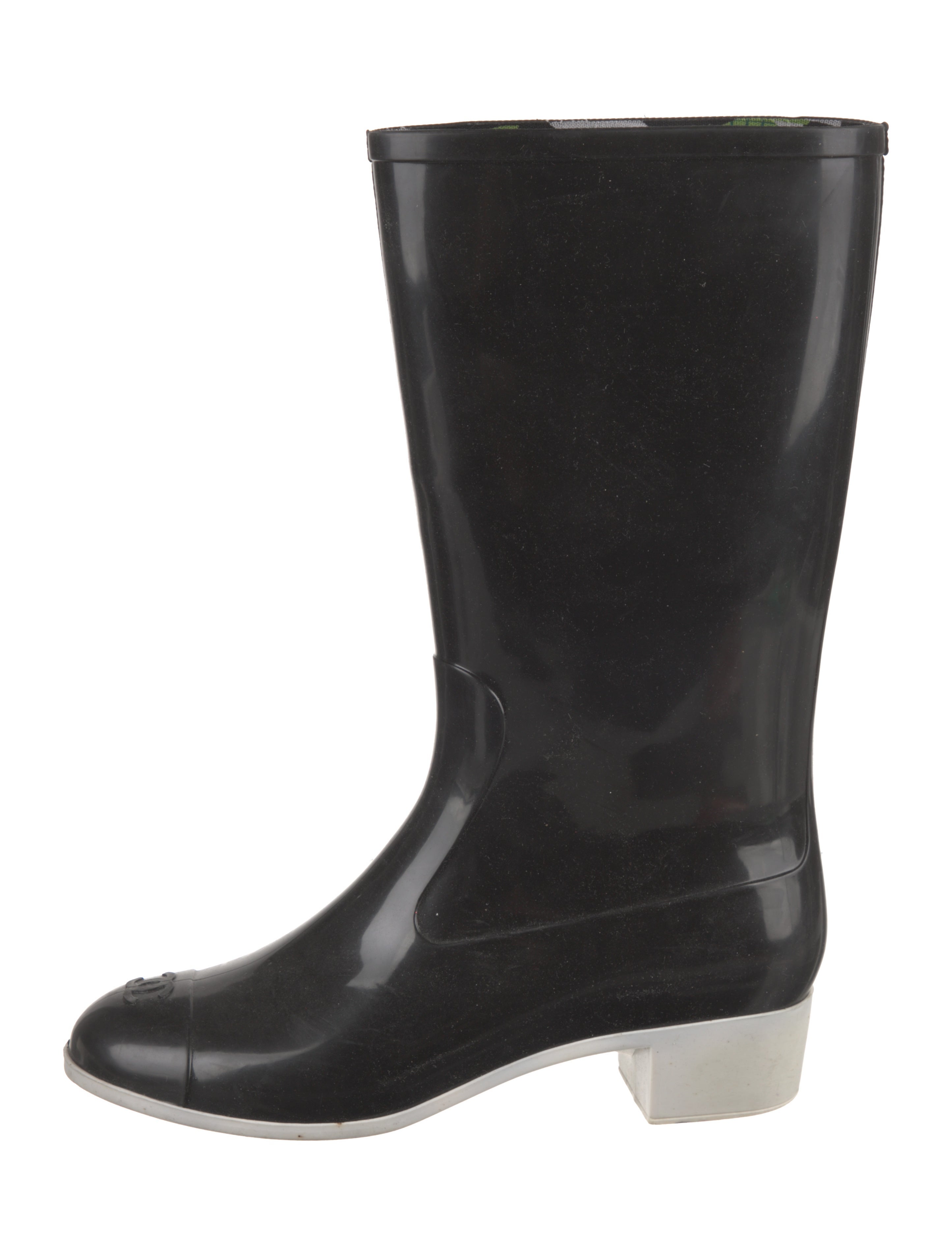 Chanel Interlocking CC Logo Patent Leather Rain Boots - Black Boots ...