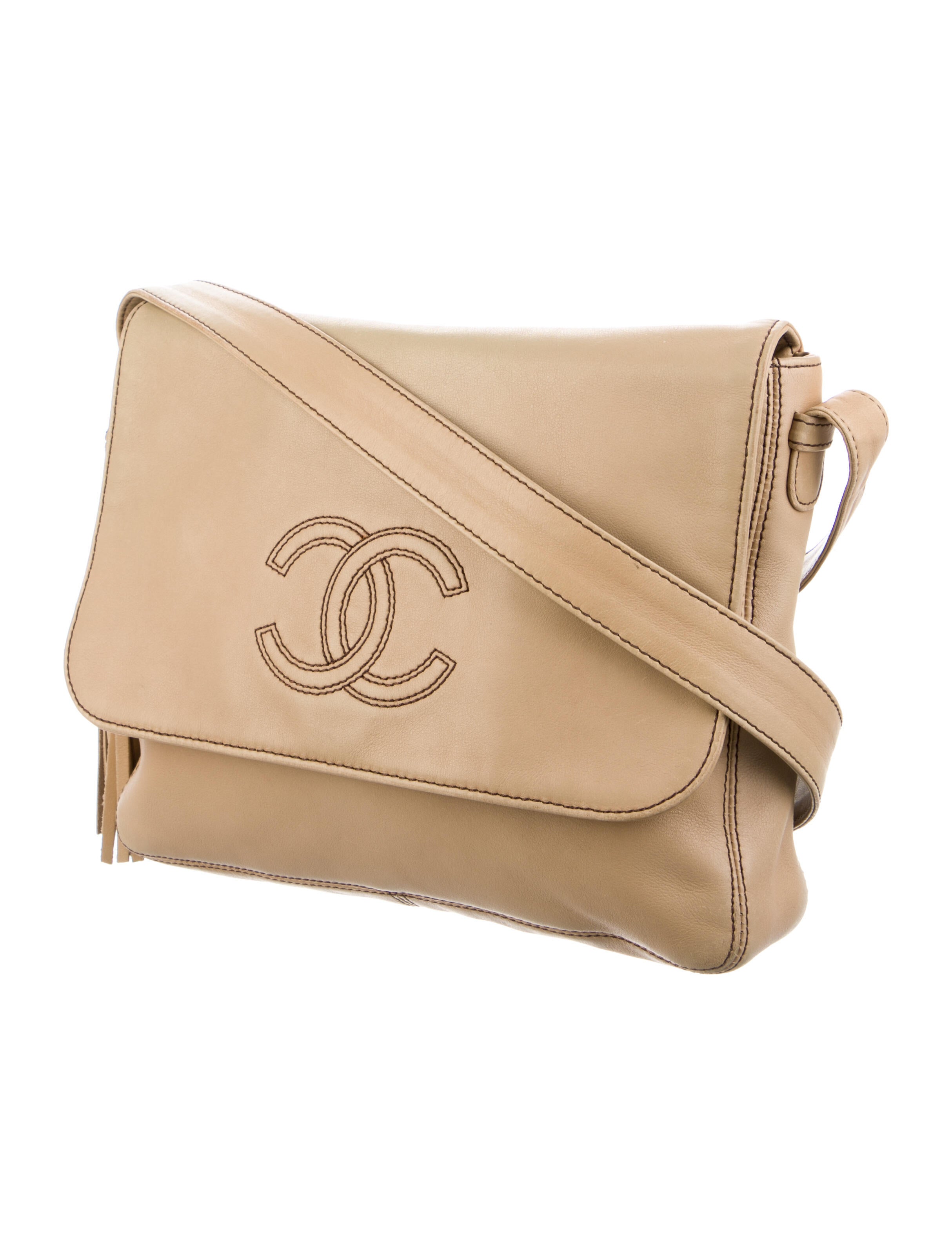 Chanel CC Tassel Messenger Bag - Neutrals Crossbody Bags, Handbags ...