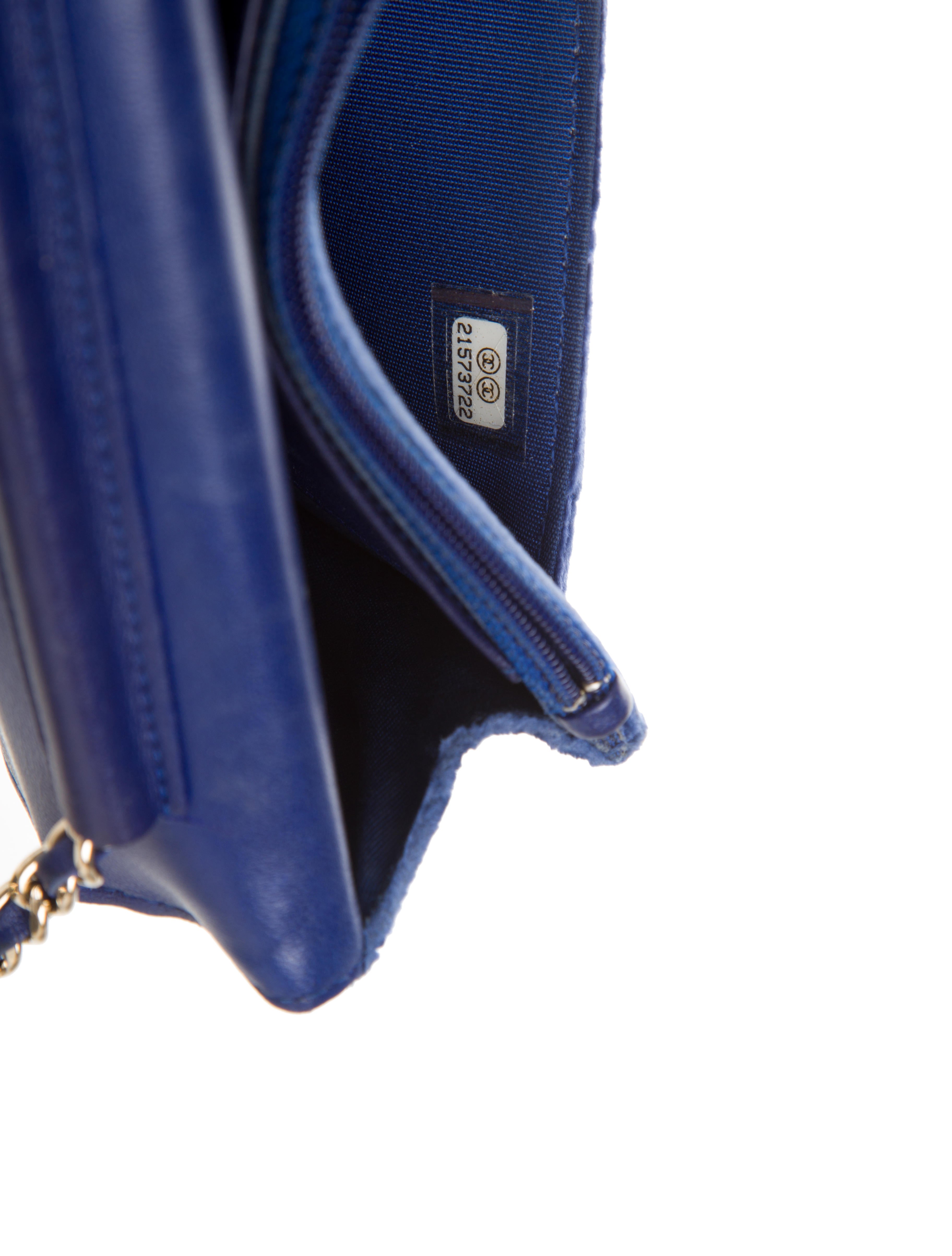 Chanel Velvet Wallet On Chain - Handbags - CHA89659 | The RealReal