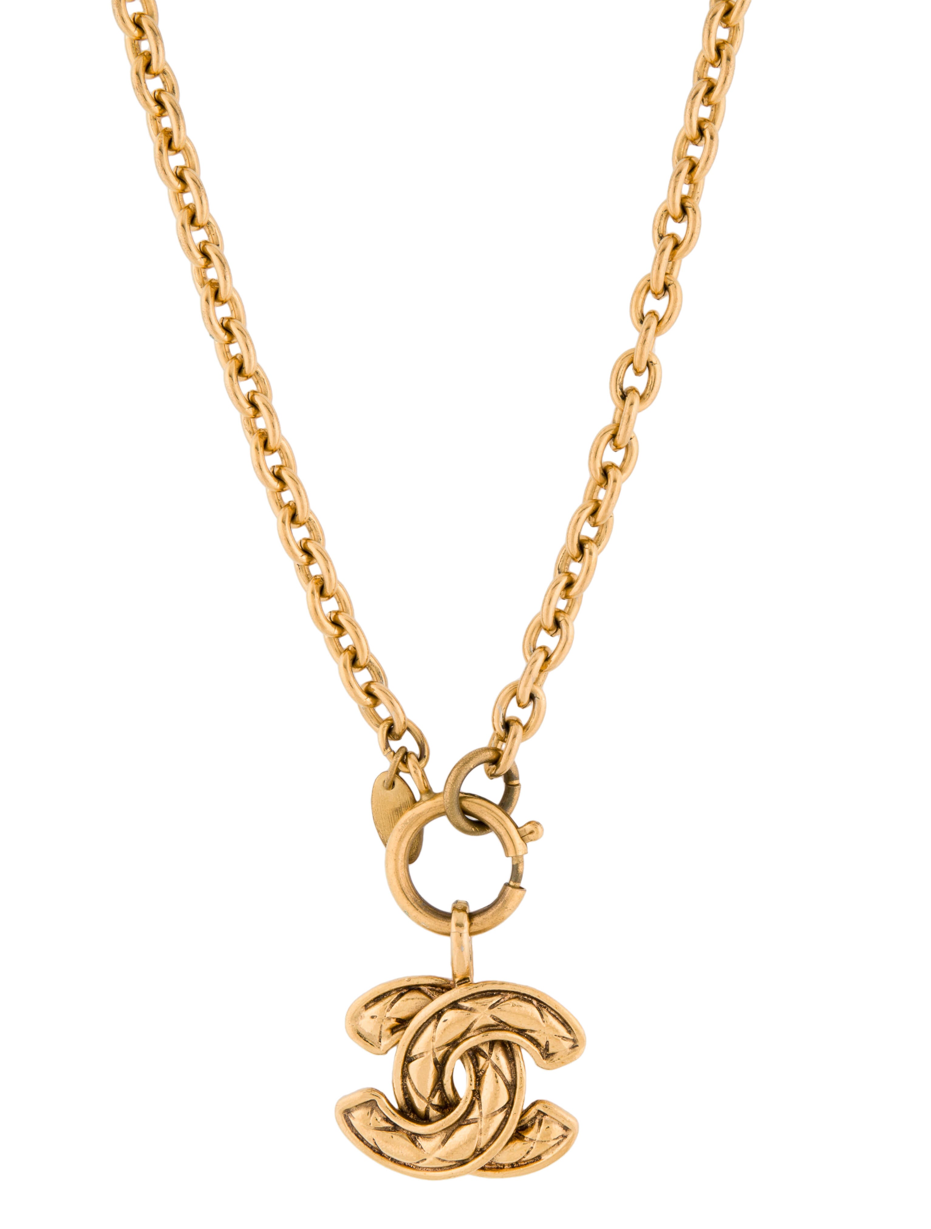 Chanel Enamel CC Pendant Necklace - Black, Palladium-Plated Bolo ...