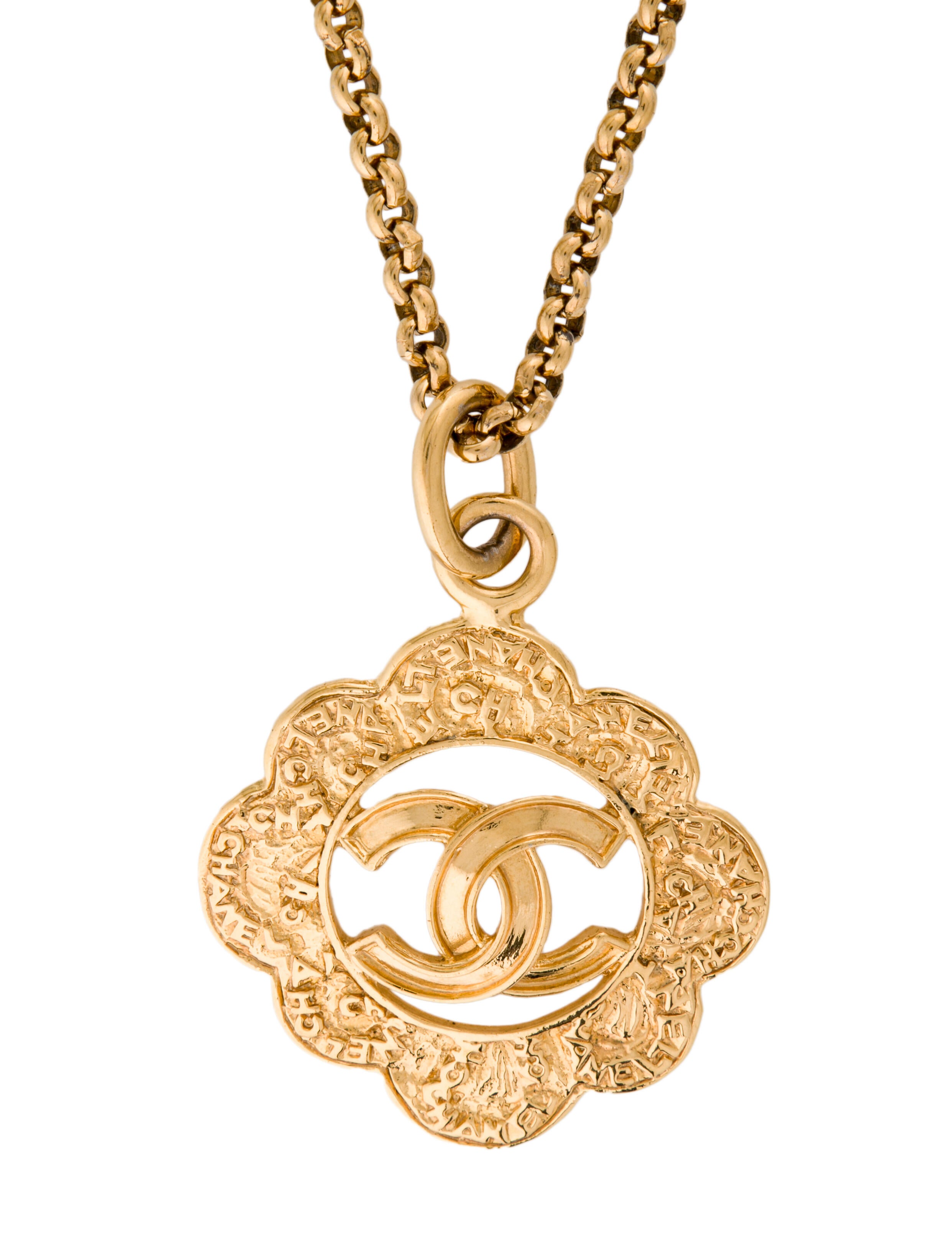 Chanel Vintage Lion Medallion Pendant Necklace - Gold-Plated Pendant ...