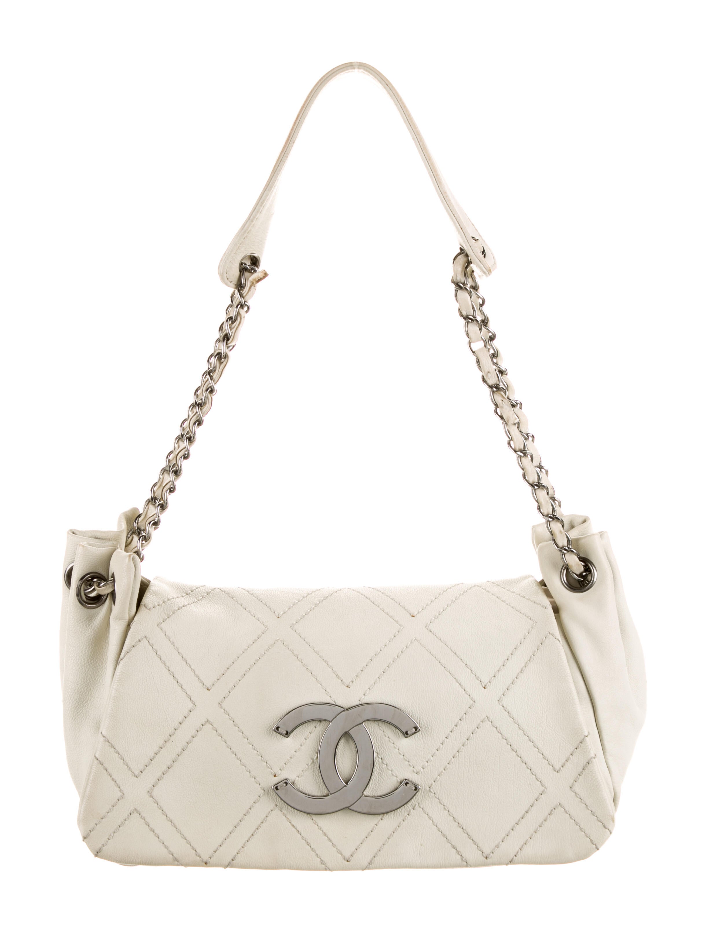 Chanel Diamond Stitch Accordion Flap Bag - White Shoulder Bags ...