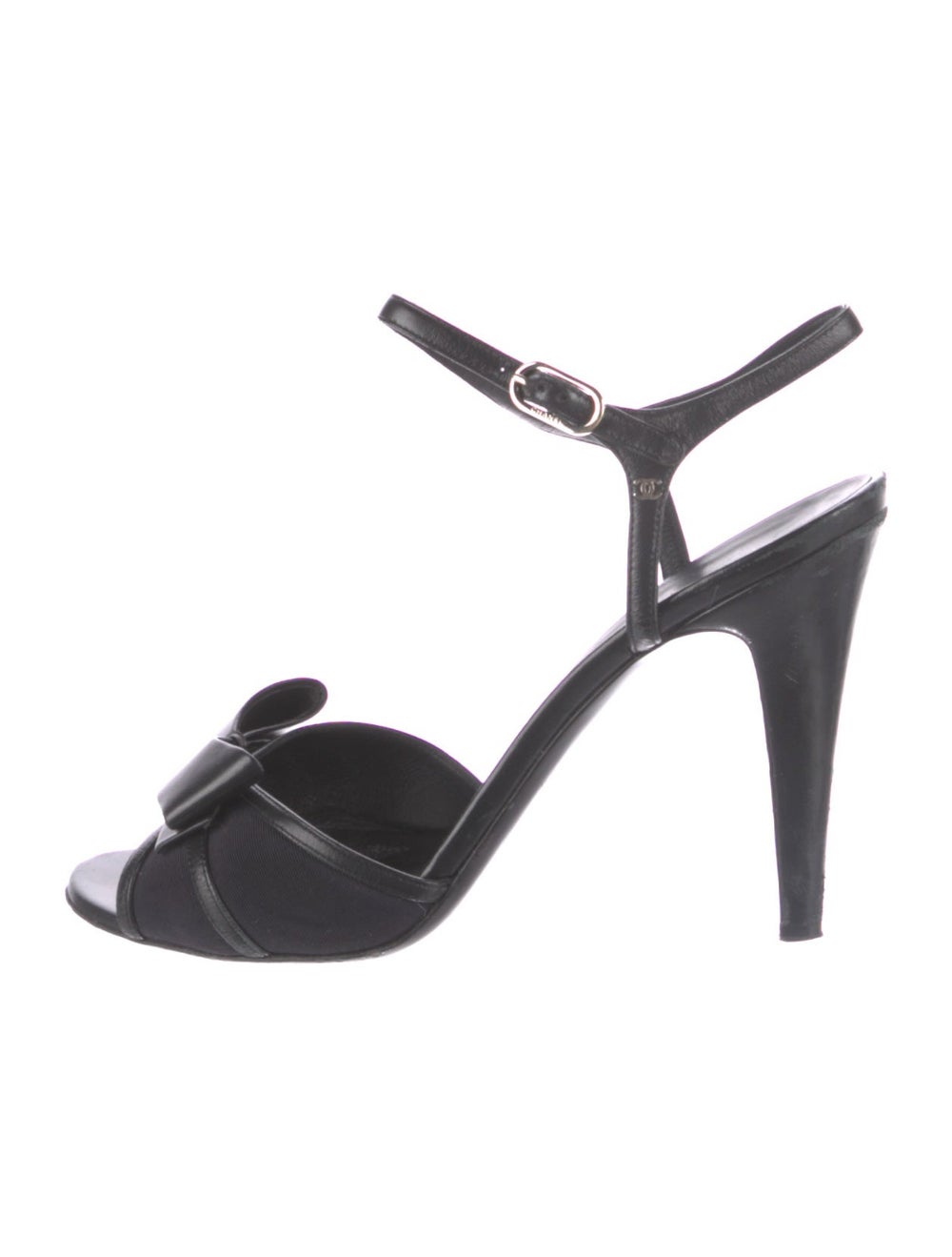 Chanel Interlocking CC Logo Leather Sandals - Gem