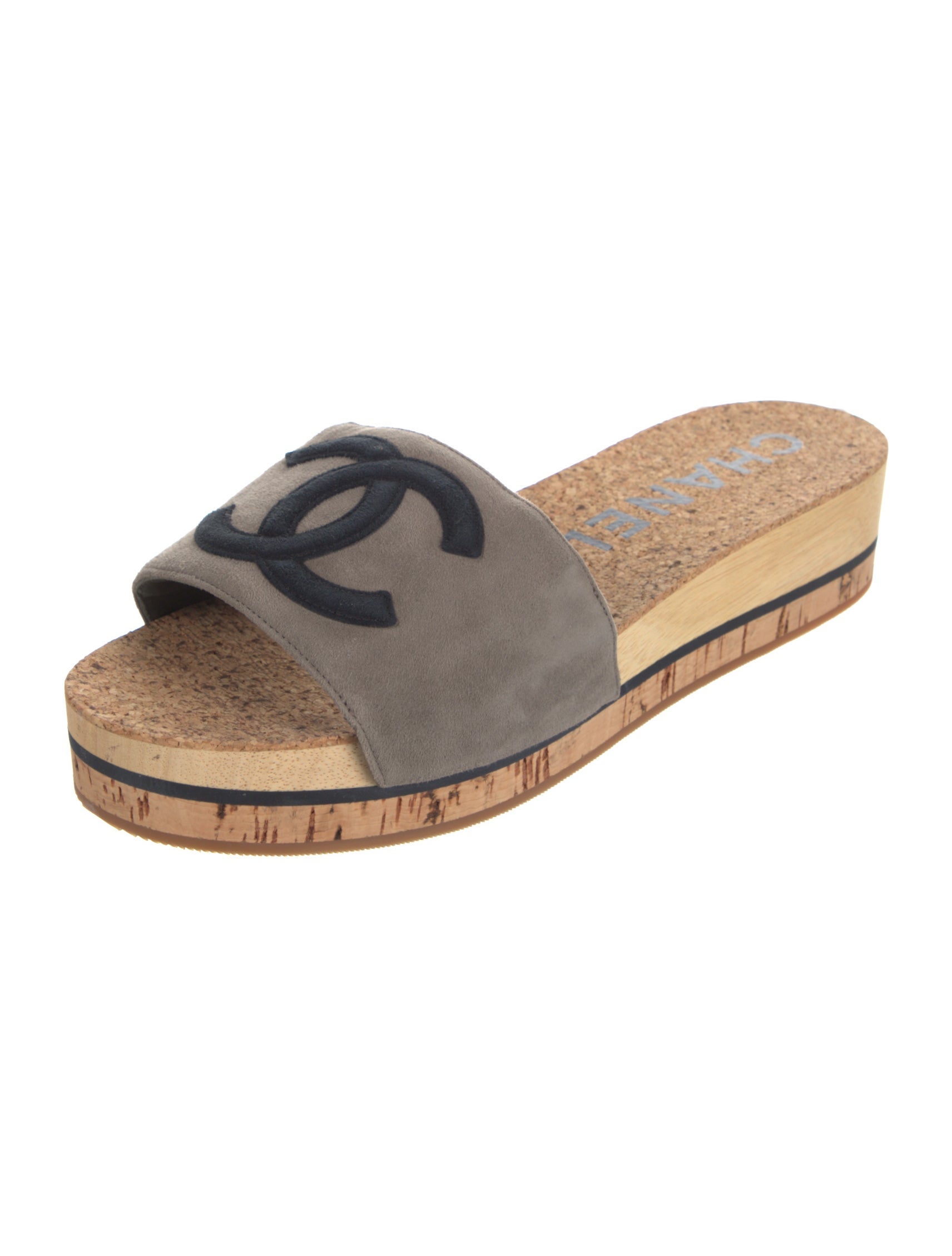 Chanel Interlocking CC Logo Patent Leather Slides - Grey Sandals, Shoes ...