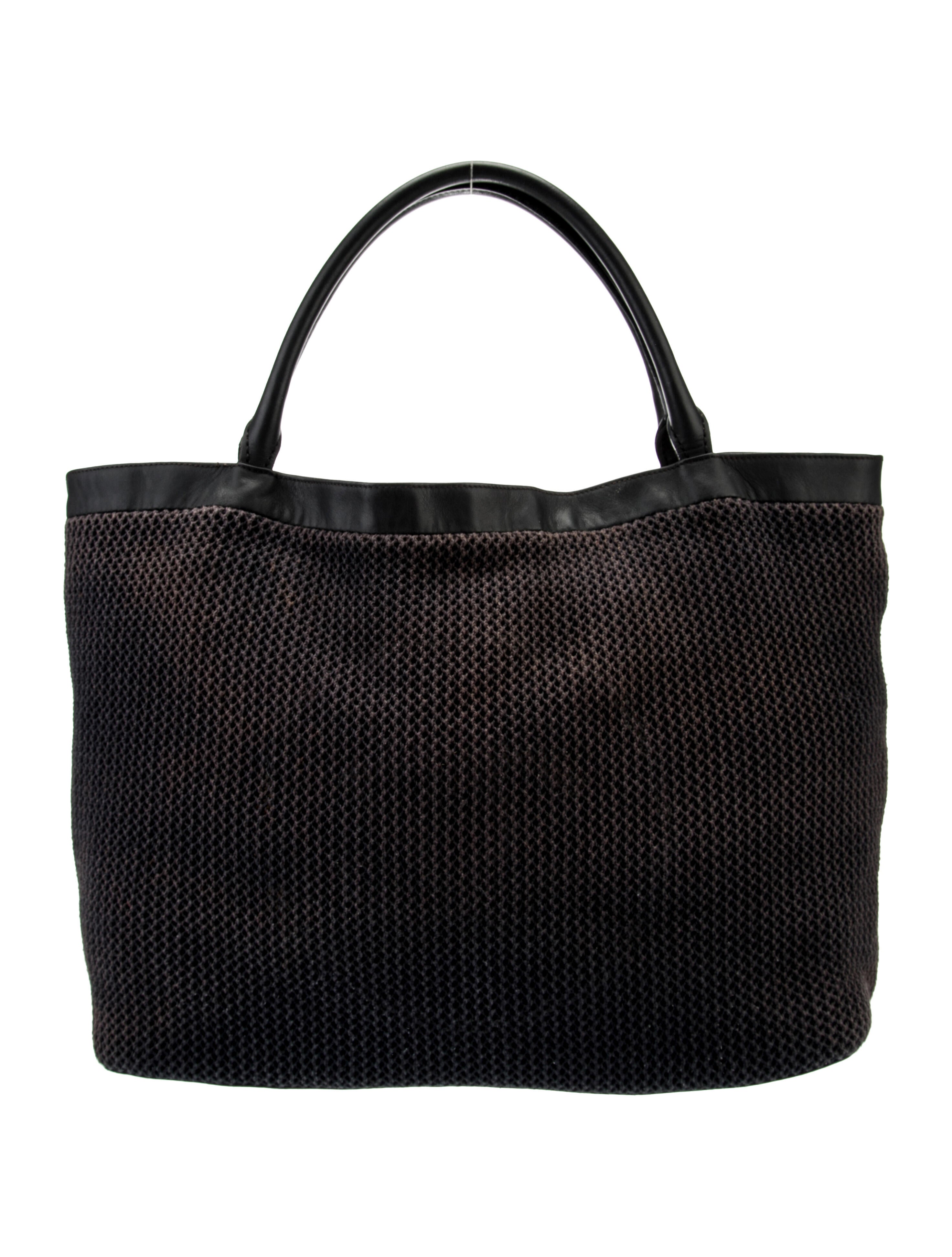 Chanel Beach Tote - Grey Totes, Handbags - CHA949571 | The RealReal