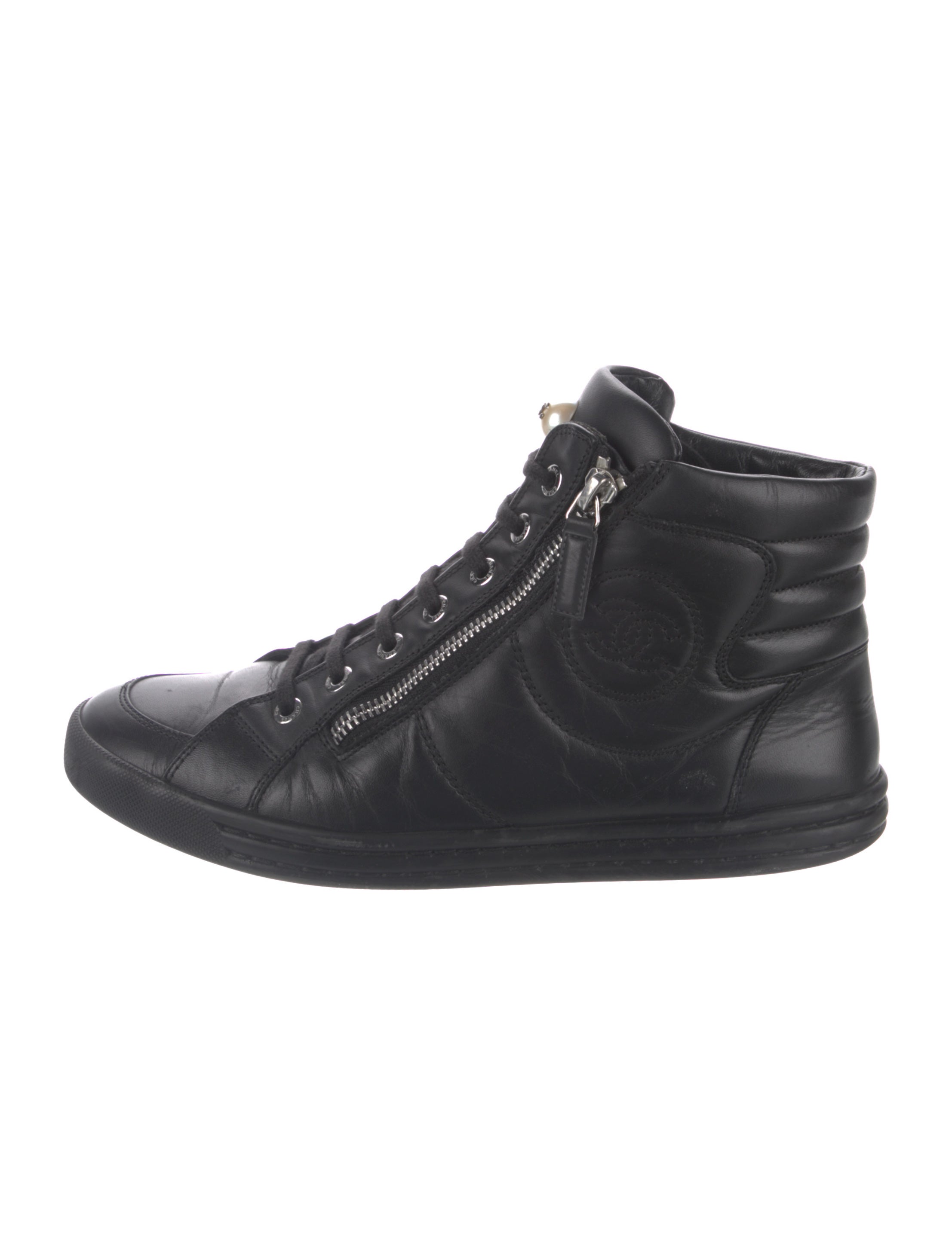Chanel Interlocking CC Logo Leather Sneakers - Black Sneakers, Shoes ...
