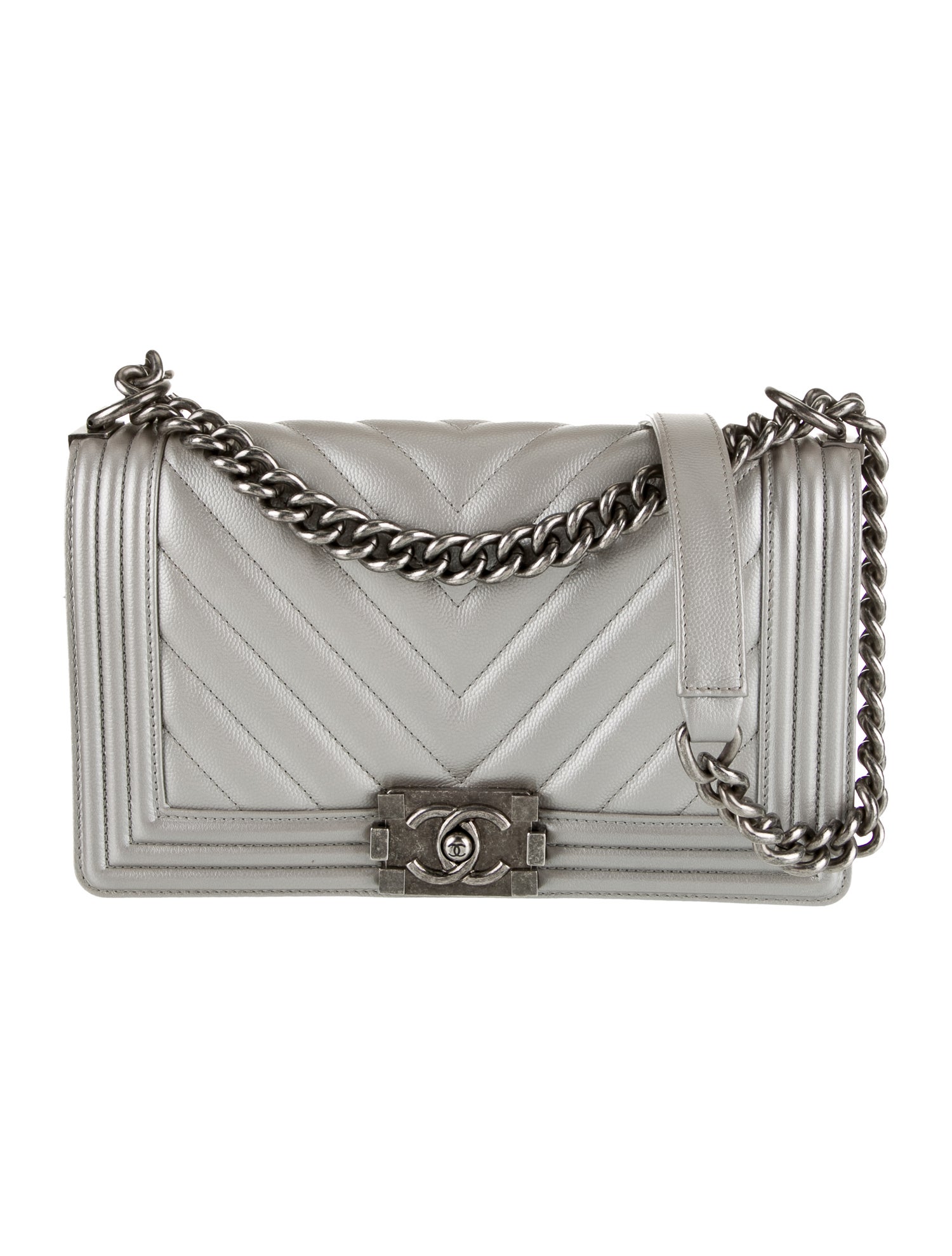 How To Wear Chanel Chevron Boy Bag at Roxanne Corley blog