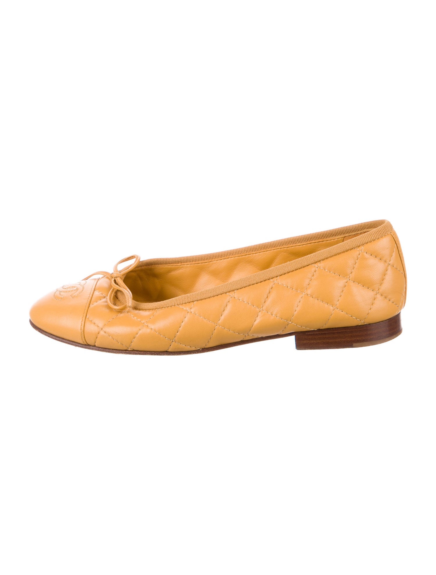 Chanel Interlocking CC Logo Leather Ballet Flats - Yellow Flats, Shoes ...