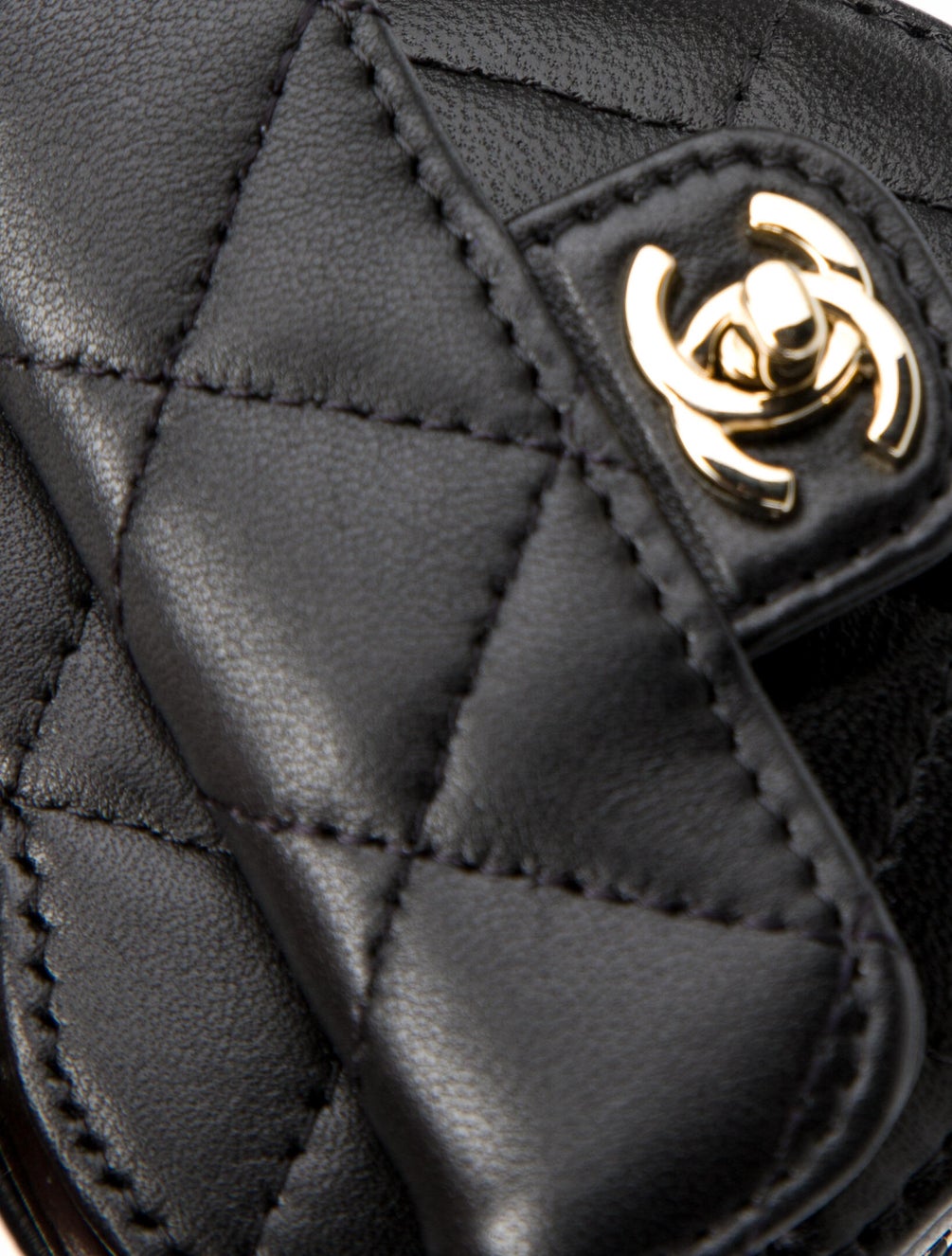 Chanel Mini CC In Love Heart Necklace Bag - Black Mini Bags, Handbags ...