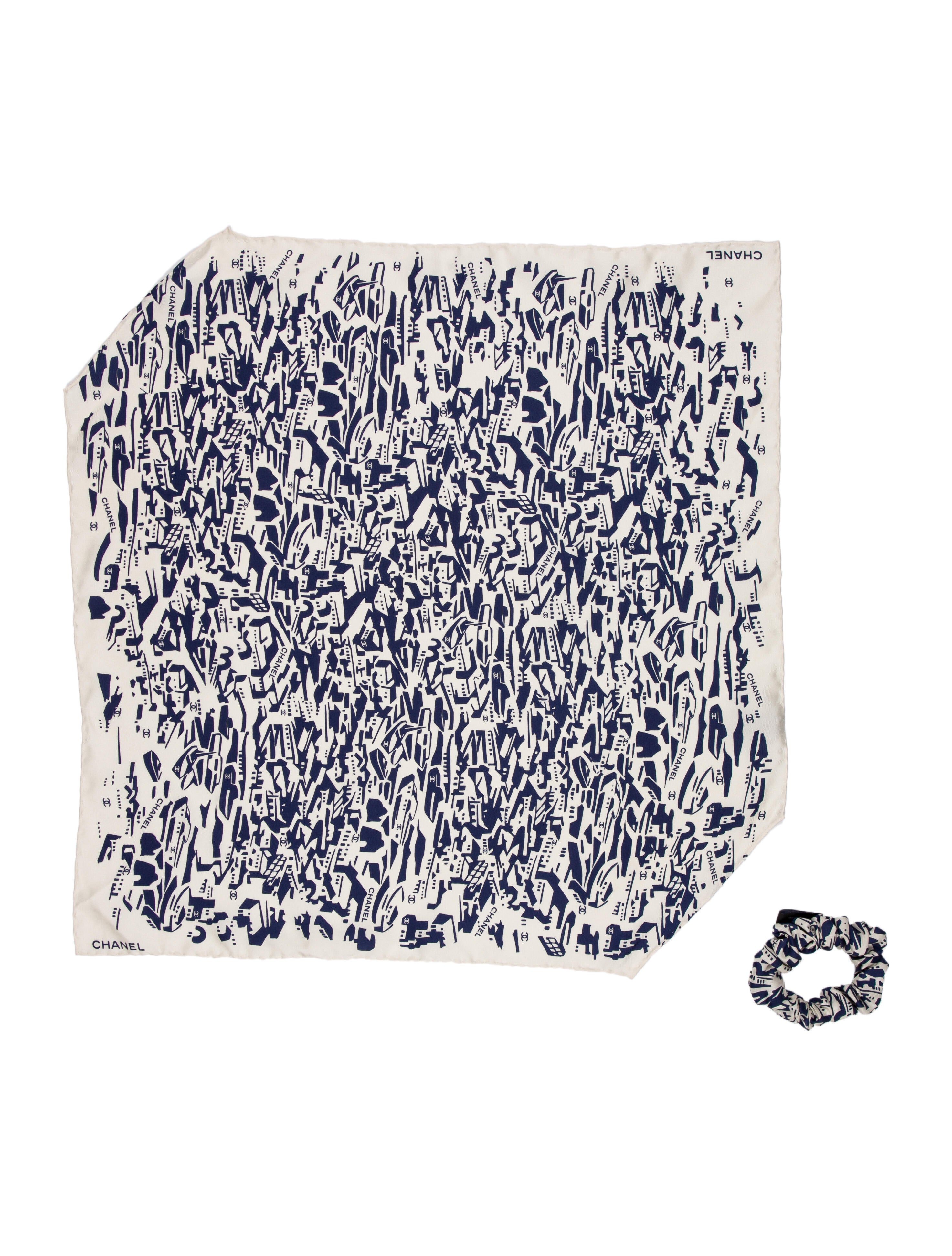 Chanel Hair Accessories | The RealReal