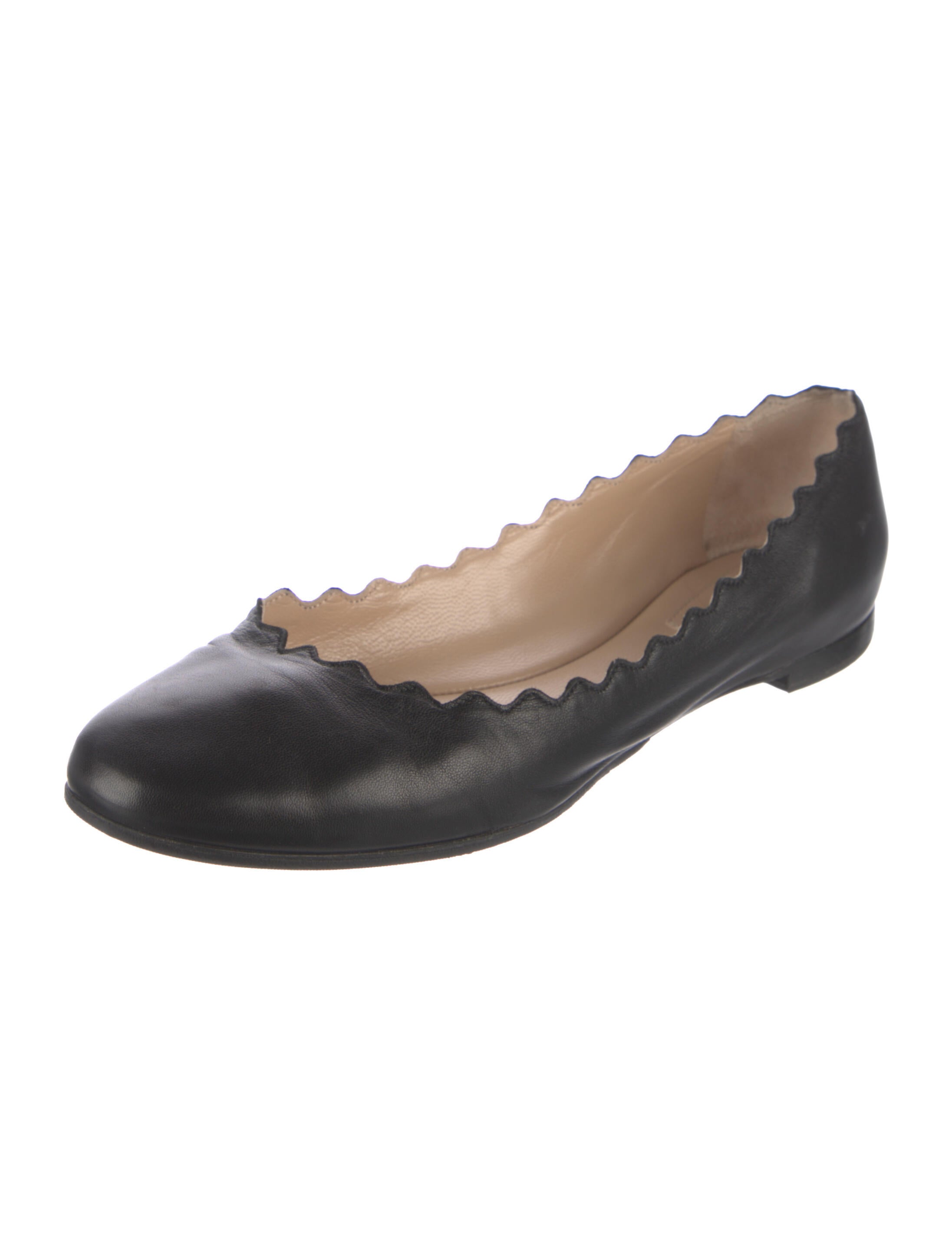 Chloé Round-Toe Ballet Flats - Black Flats, Shoes - CHL34157 | The RealReal