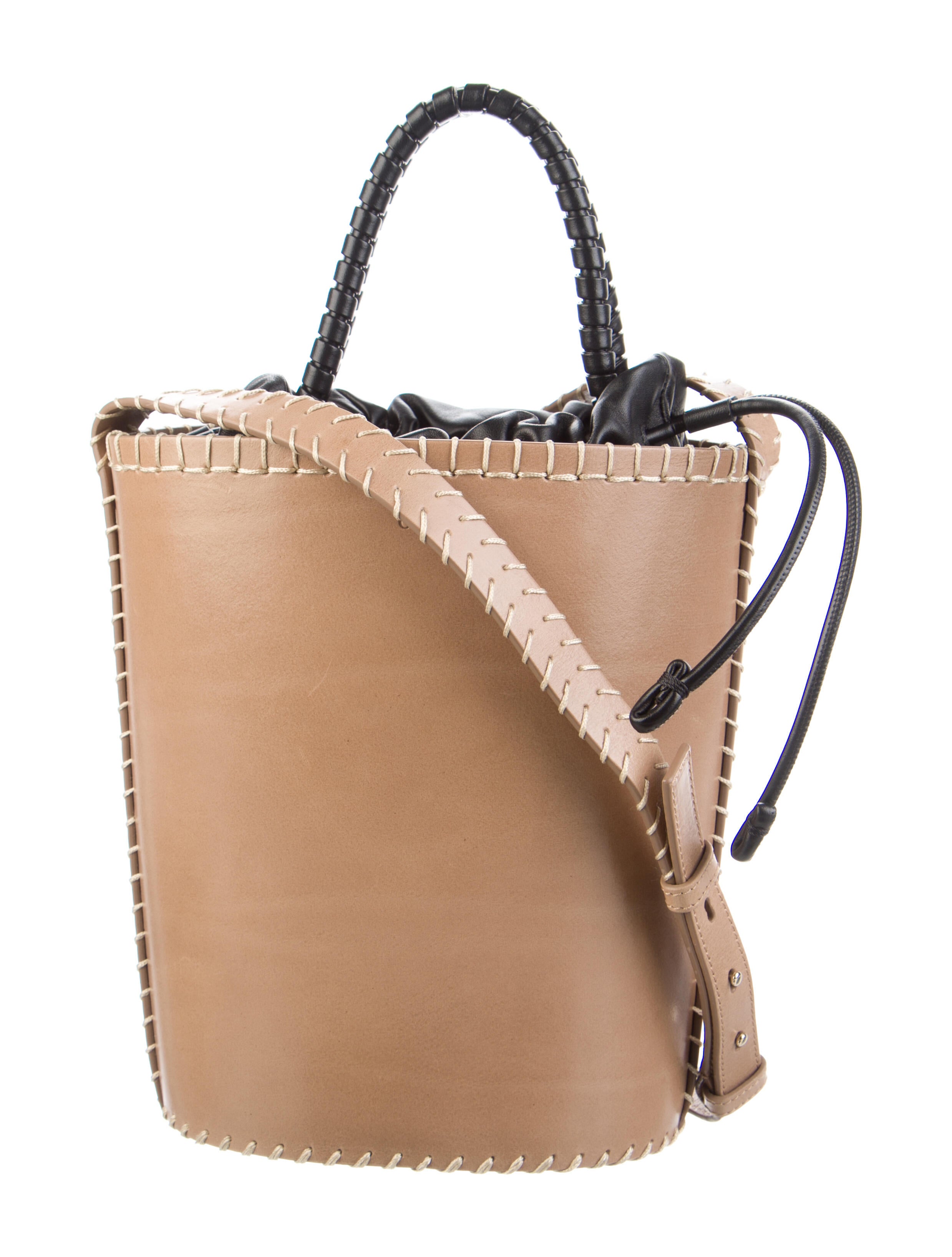 Chloé Leather Louela Bucket Bag - Neutrals Bucket Bags, Handbags ...