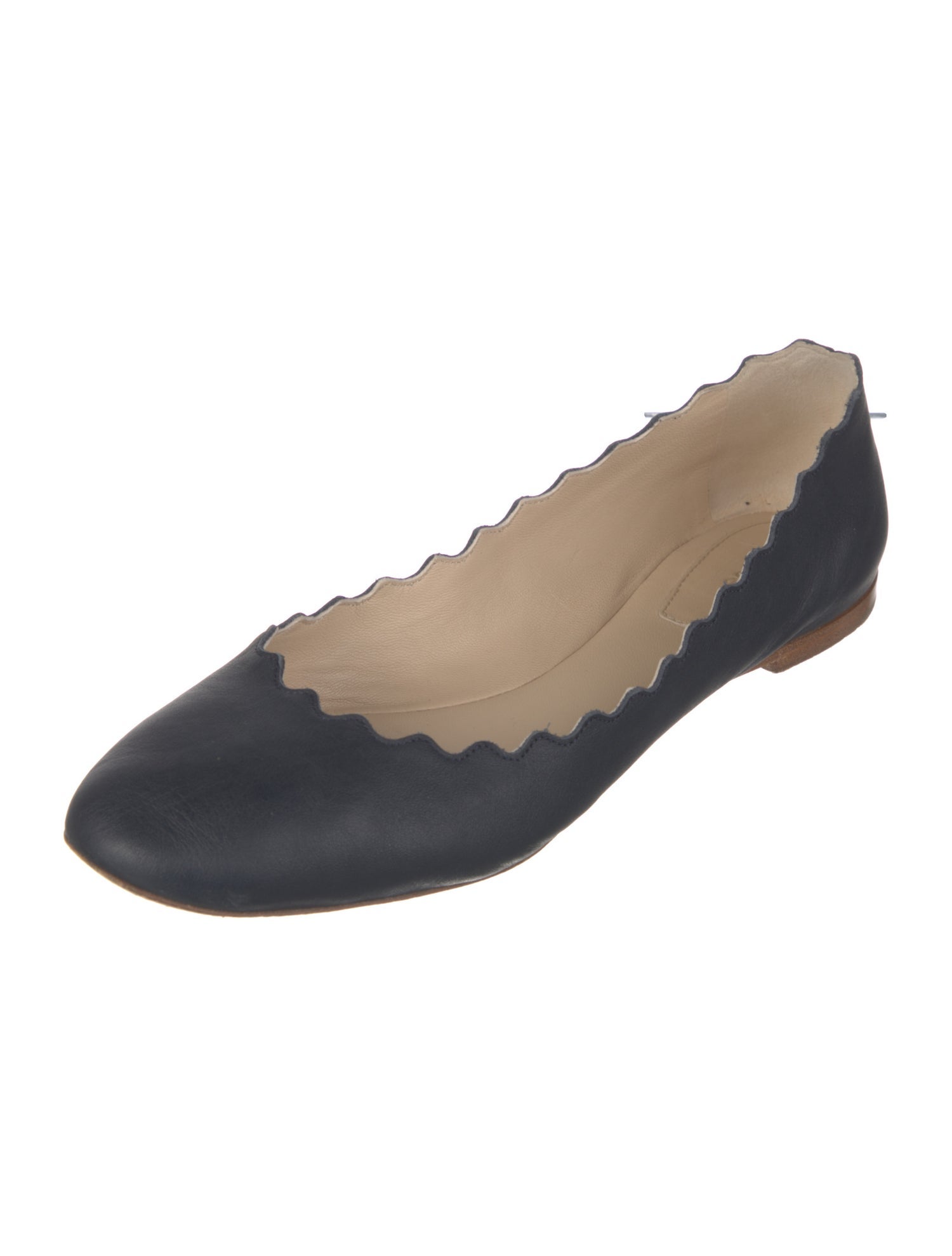 Chloé Patent Leather Scalloped Accent Ballet Flats - Black Flats, Shoes ...