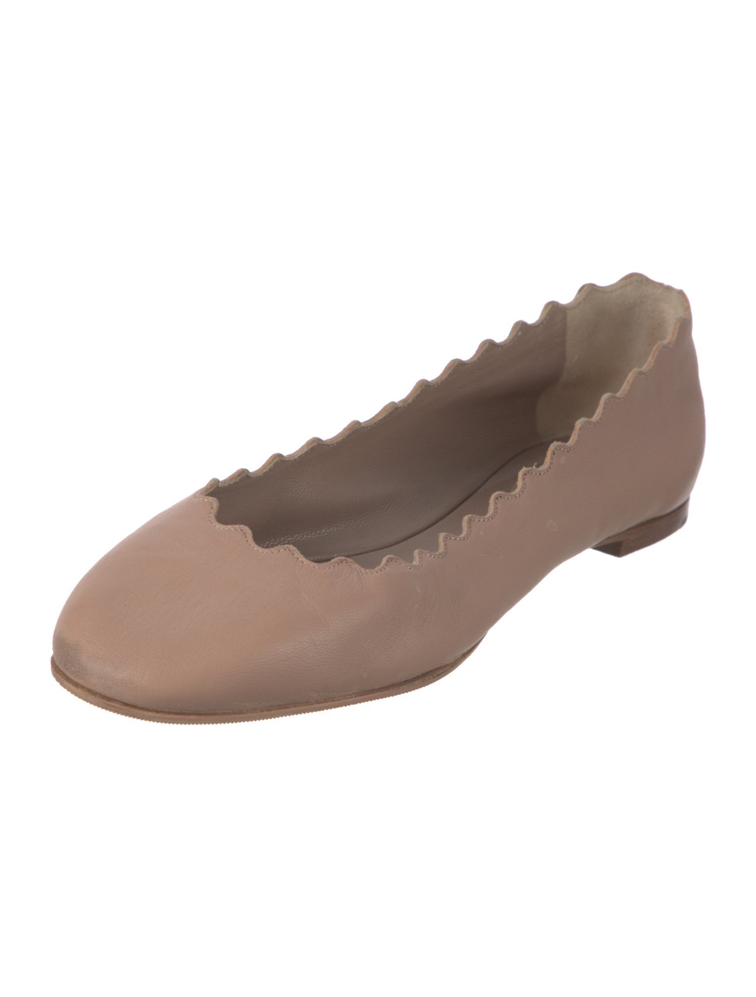 Chloé Leather Scalloped Accent Ballet Flats - Neutrals Flats, Shoes ...