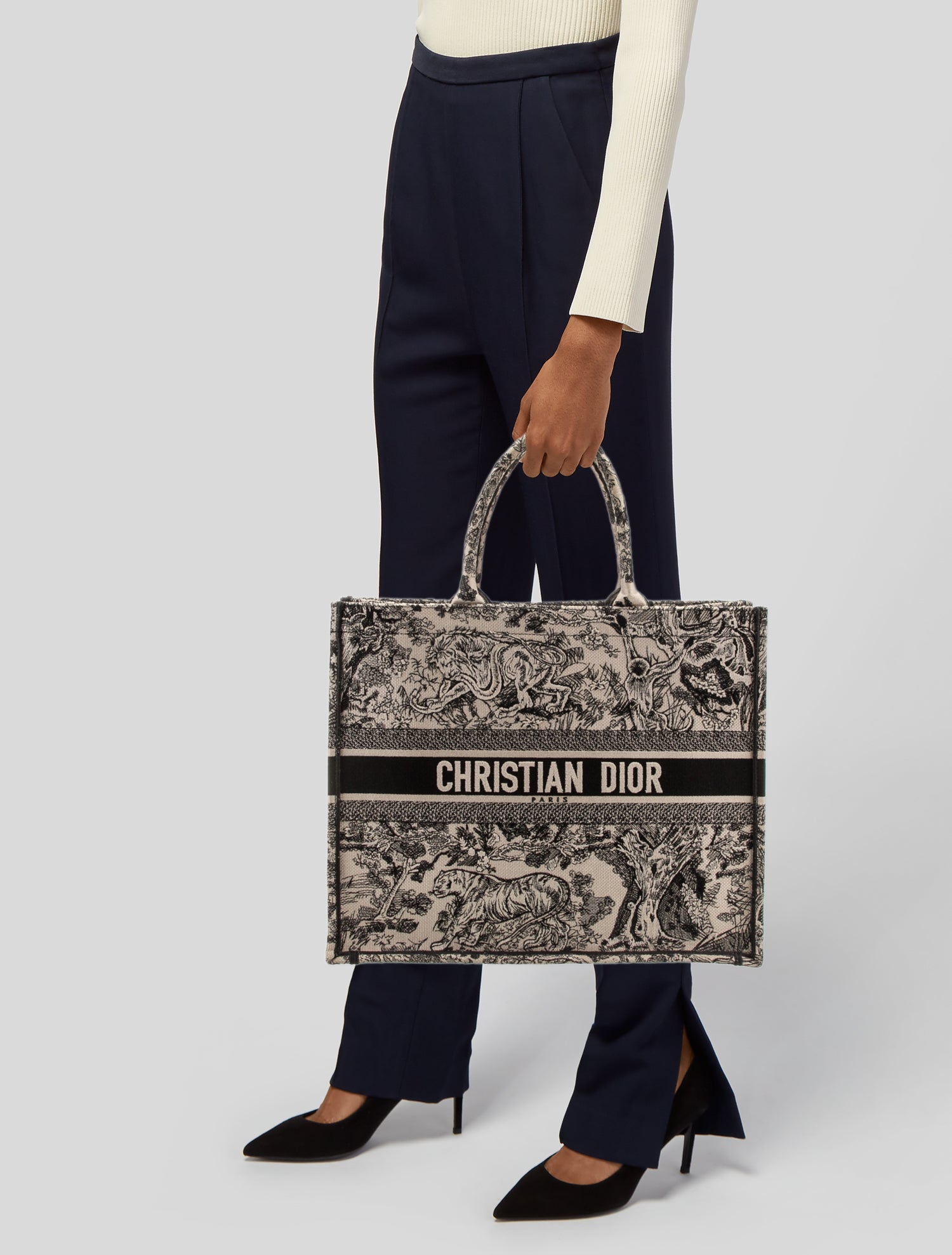 Christian Dior Women | The RealReal