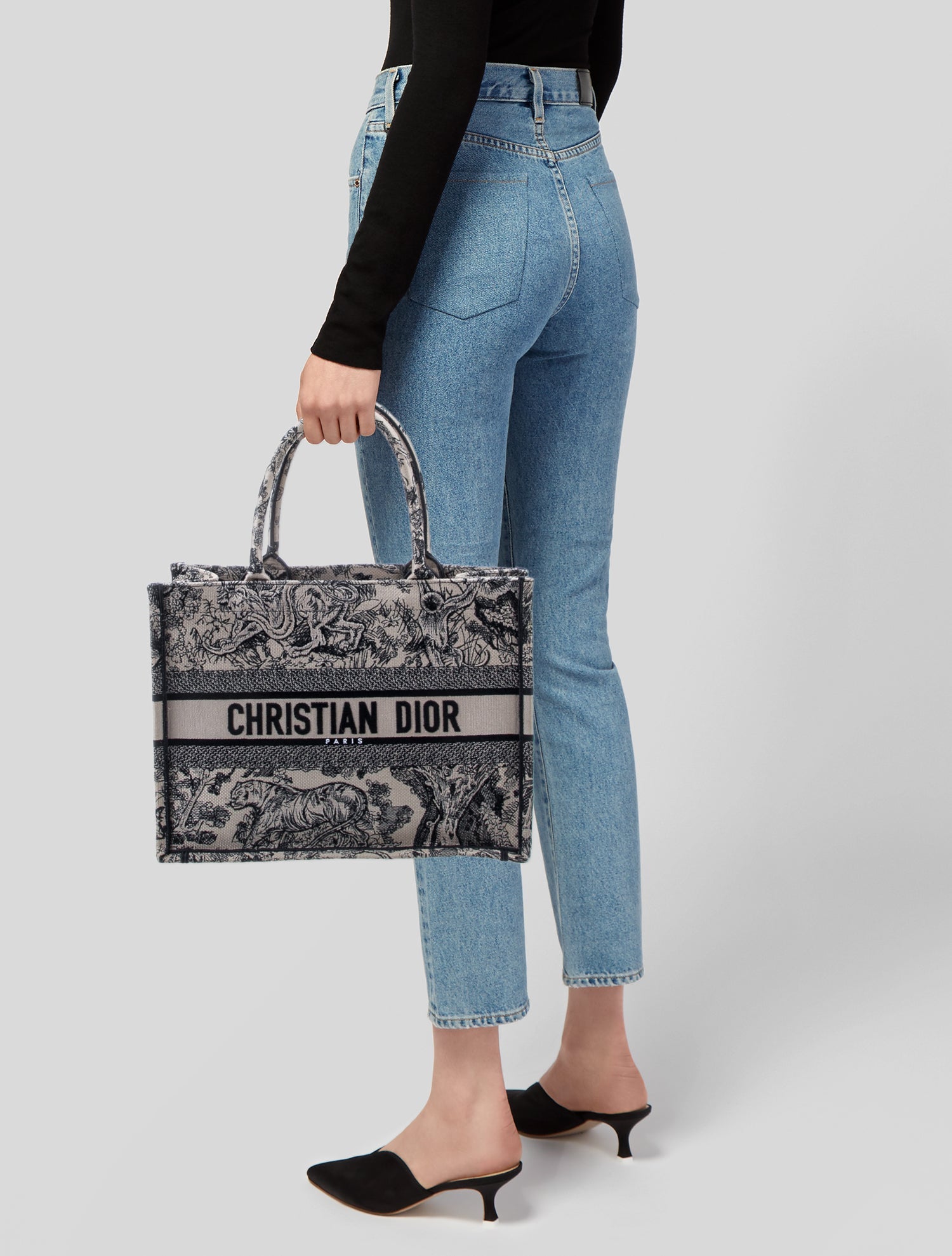 Christian Dior Medium Cannage Book Tote - Neutrals Totes, Handbags ...
