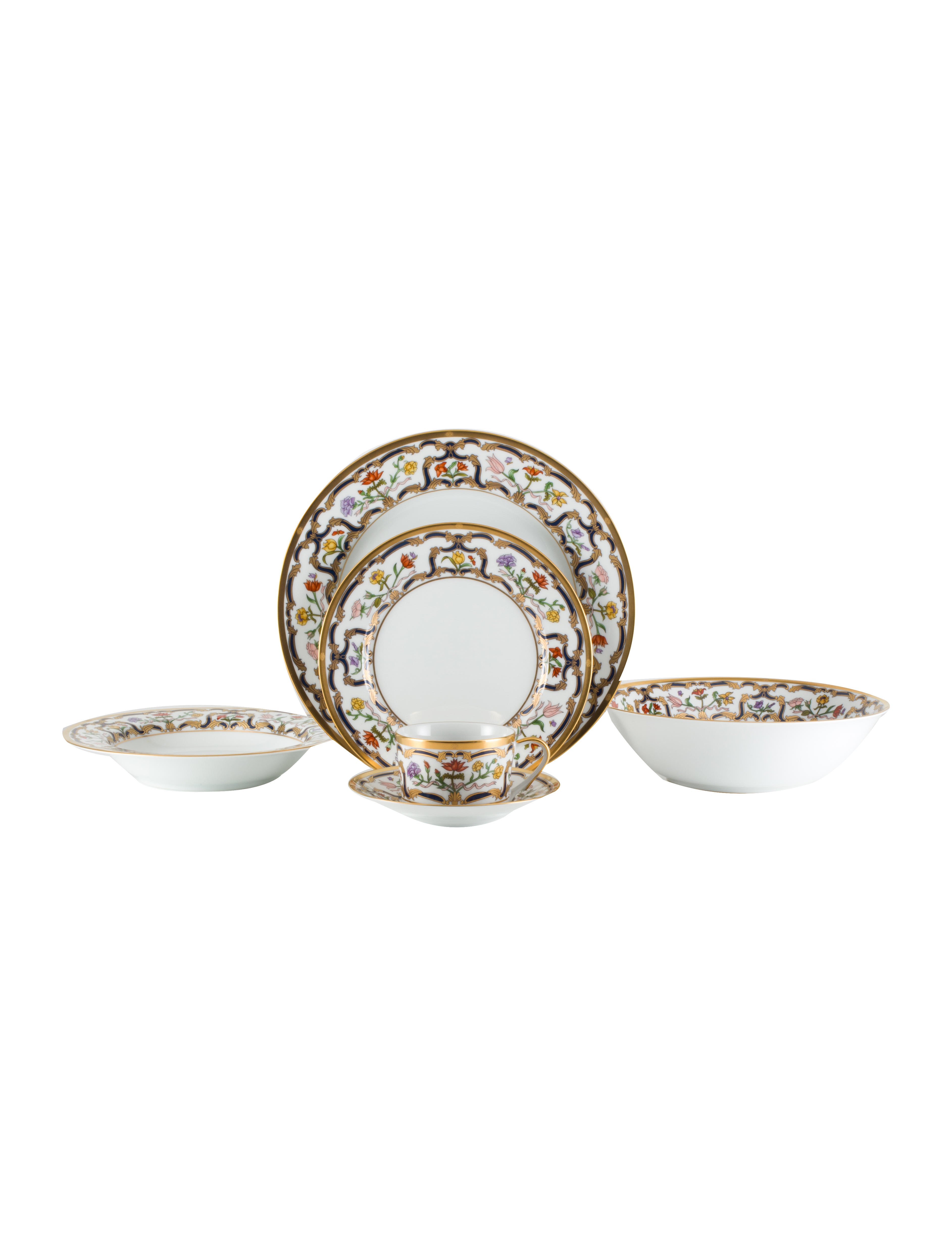 Christian Dior 76-Piece Renaissance Dinner Service - Gold Dinnerware ...